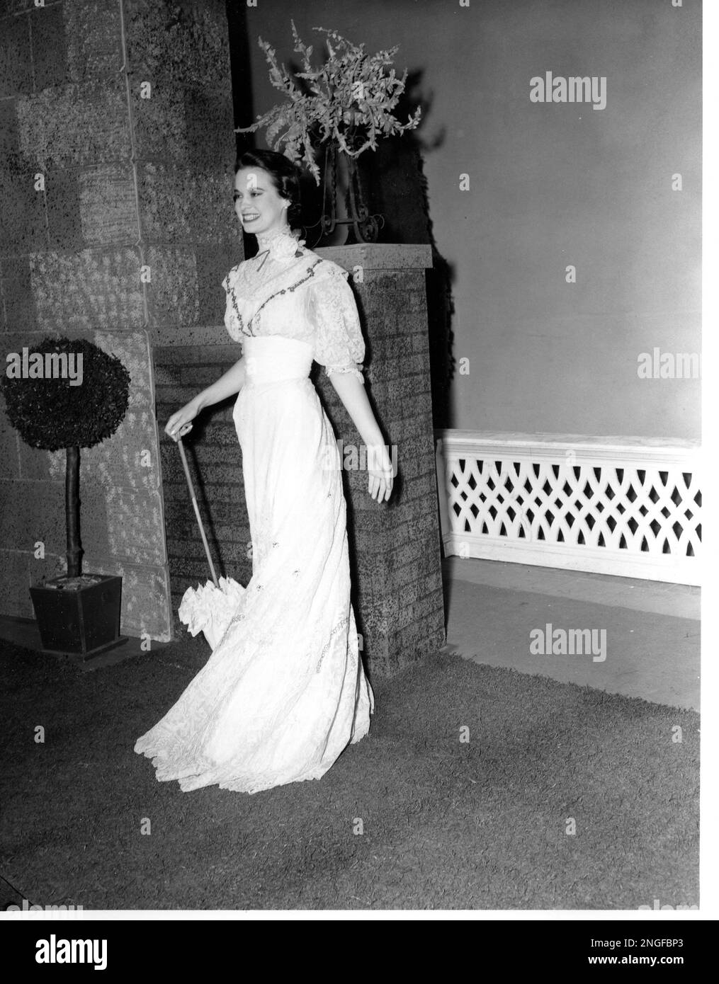Railroad heiress Gloria Vanderbilt Stokowski appears on stage after her ...