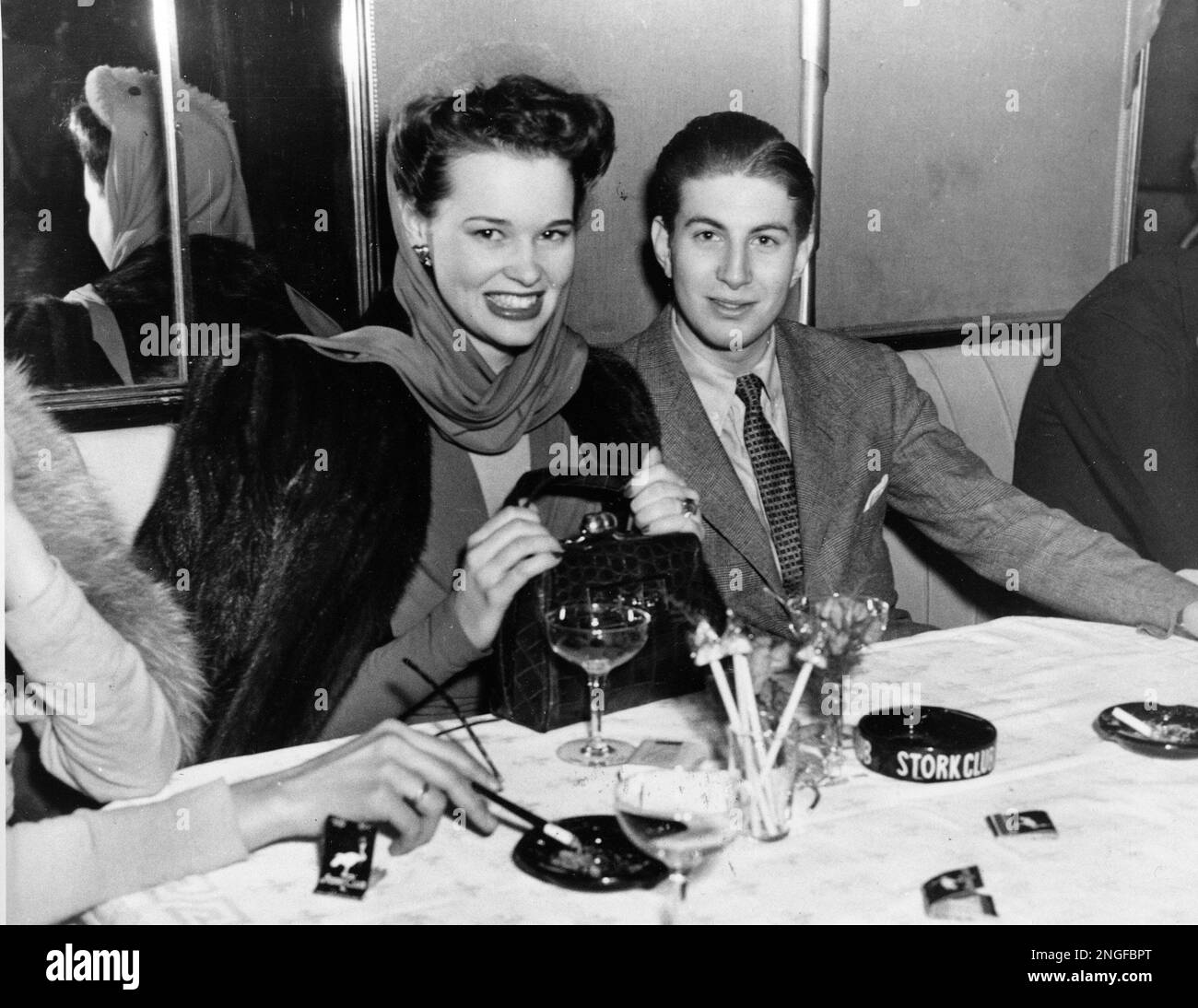 Gloria Vanderbilt De Cicco is seen as she dines with her nephew, Harry ...