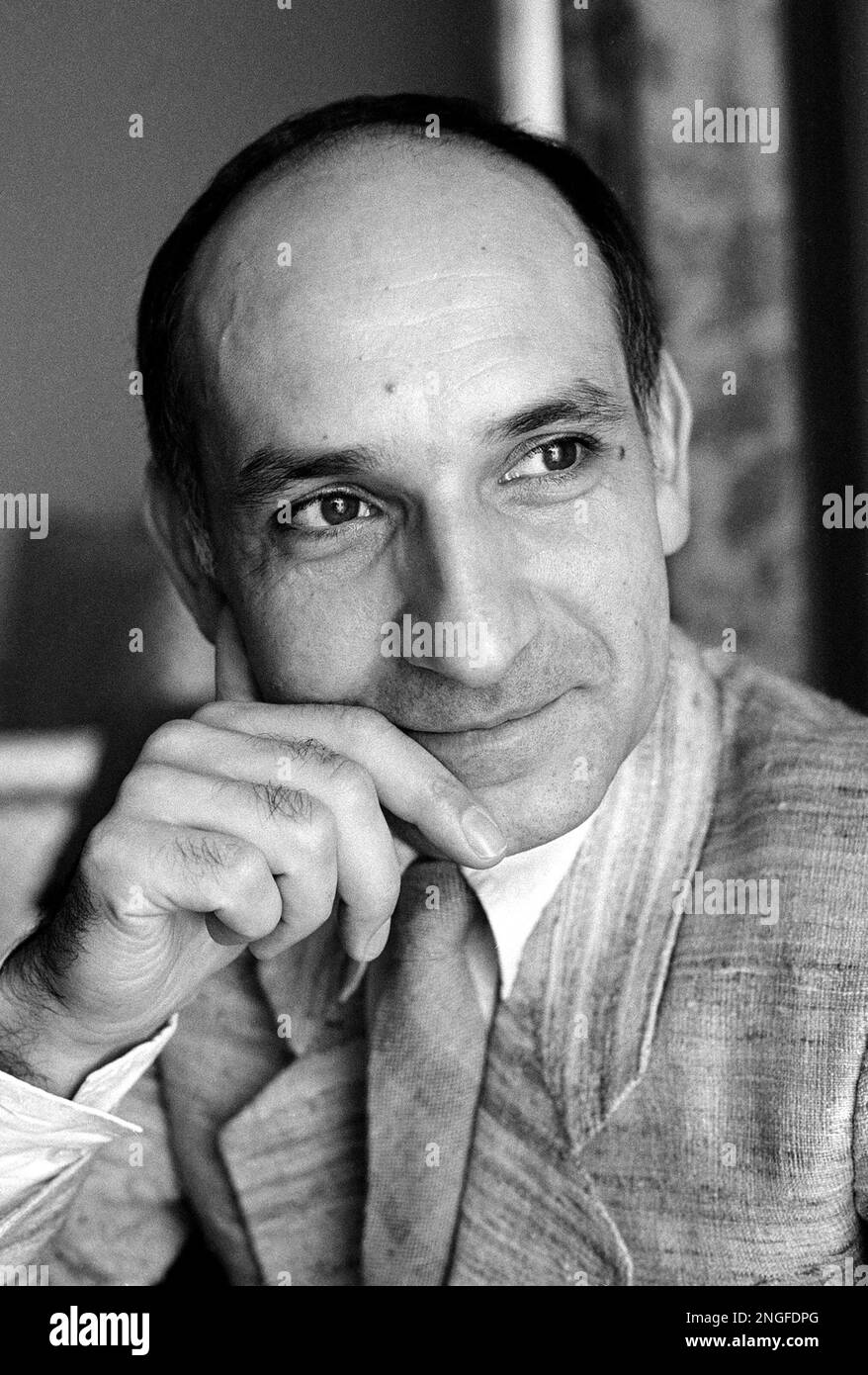 British actor Ben Kingsley is shown in Los Angeles, Ca., in 1982. (AP ...