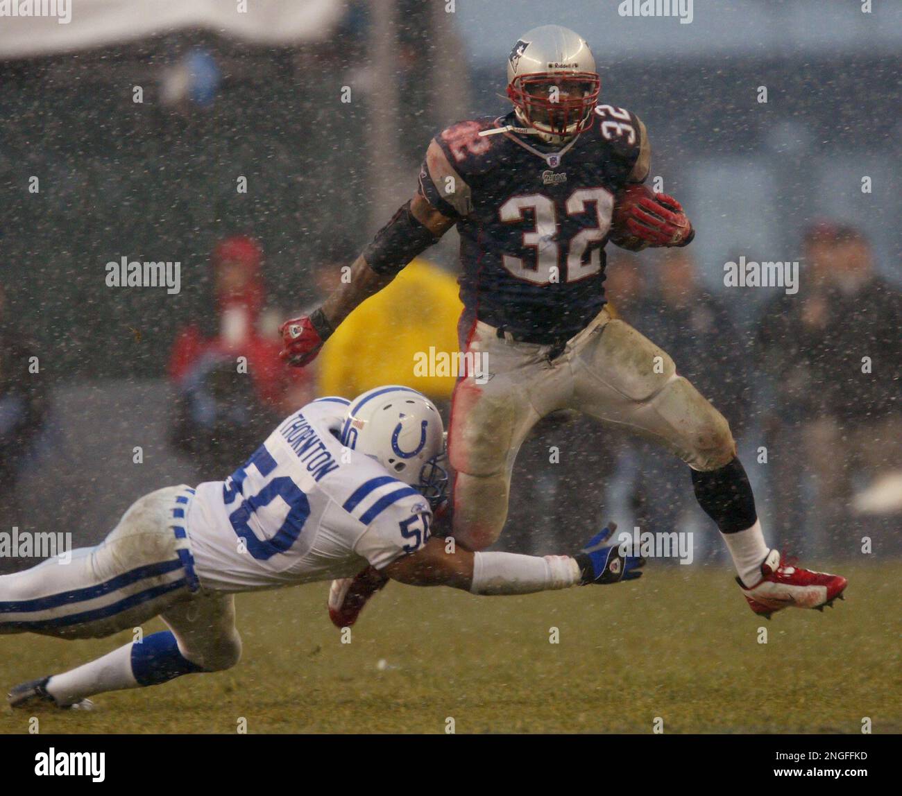 New England Patriots running back Antwan Smith runs past Indianapolis ...