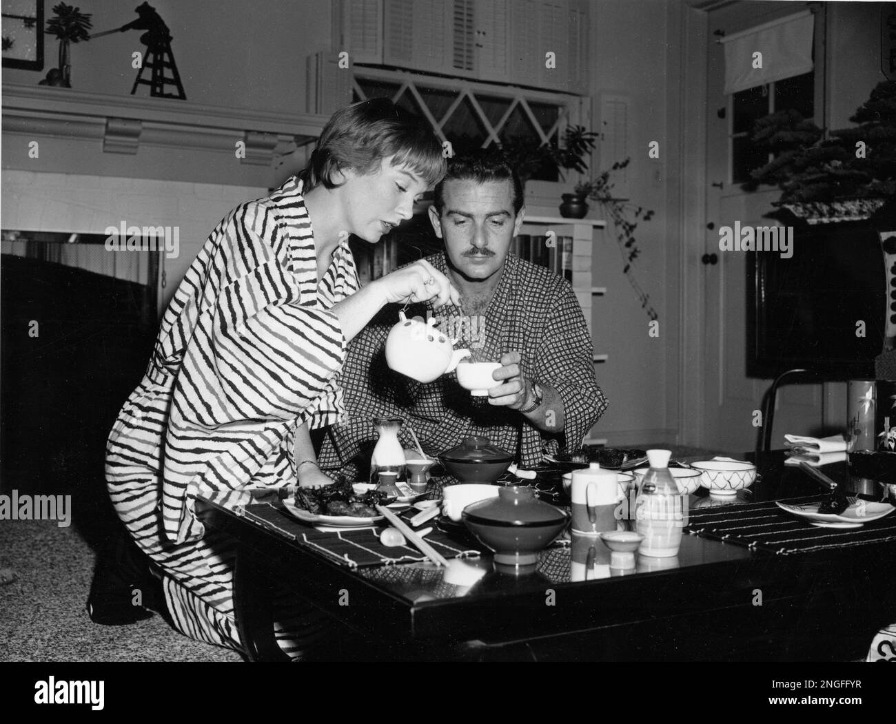 Actress Shirley MacLaine and her husband and business manager Steve ...