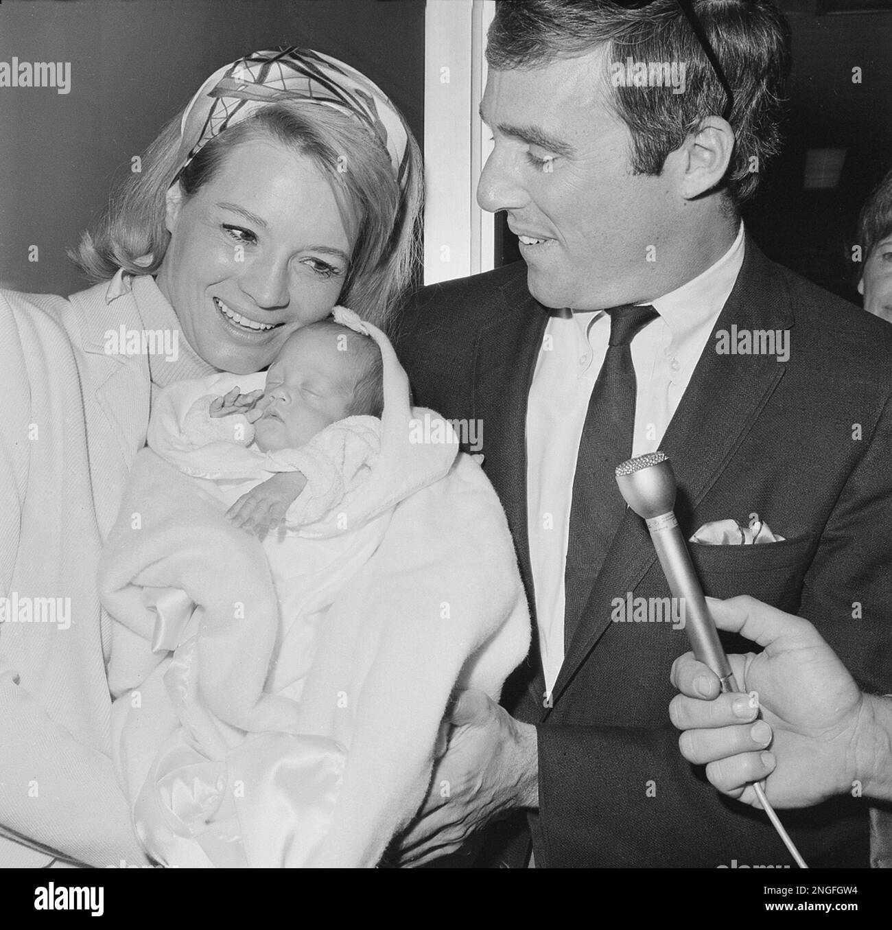Actress Angie Dickinson and her husband Burt Bacharach take home their ...