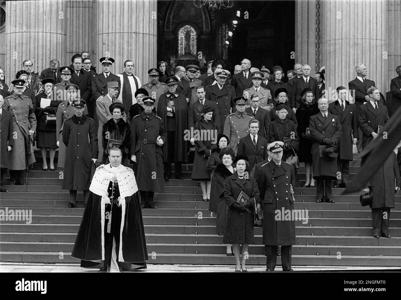 Members of the British Royal Family, heads of state and members of ...