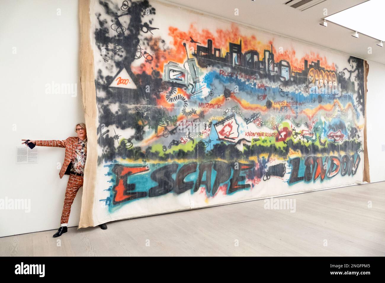 Futura 2000 backdrop for the Clash gigs at the Lyceum Ballroom 1981 at ...