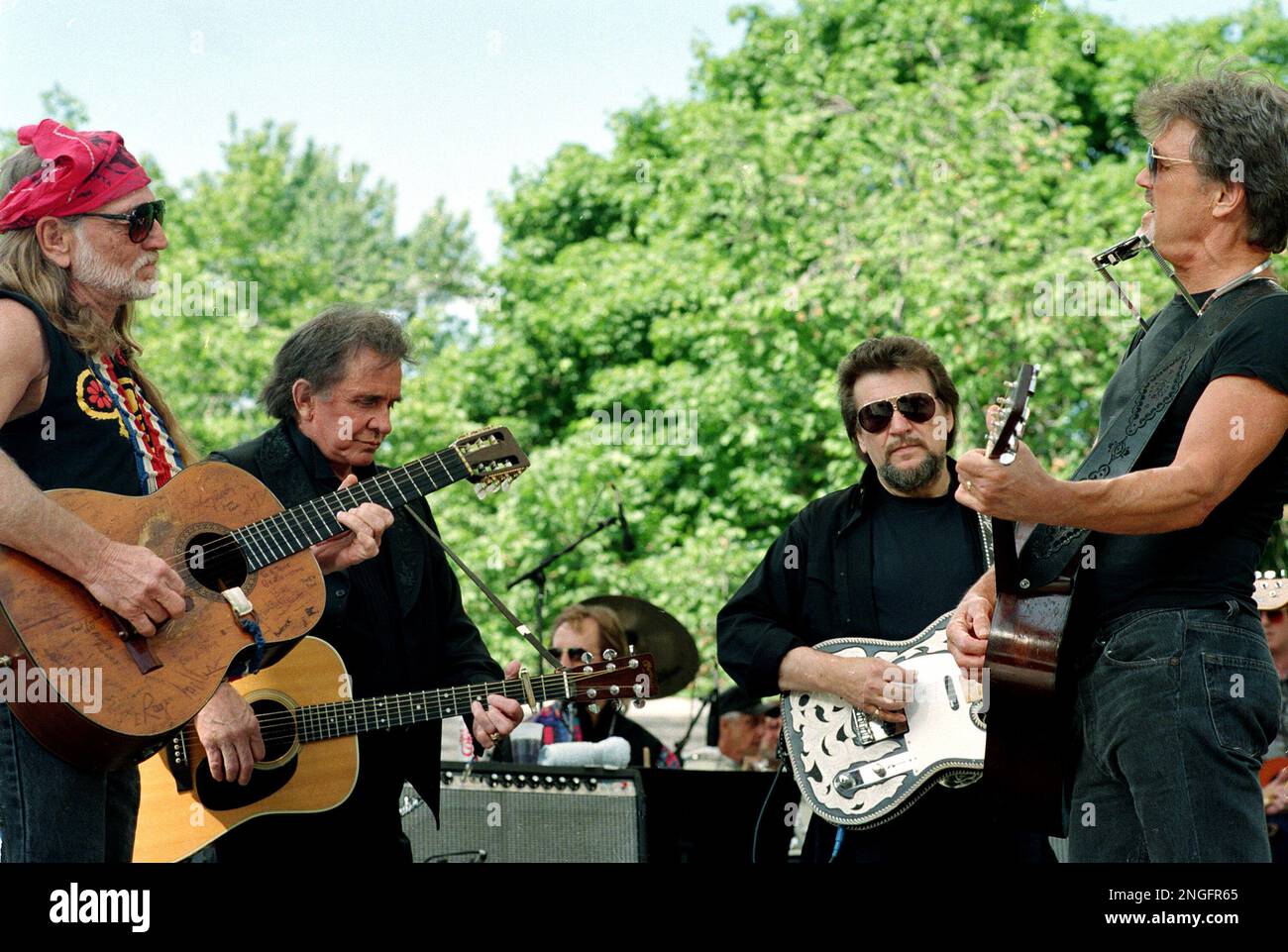 The Highwaymen, from left, Willie Nelson, Johnny Cash, Waylon Jennings ...