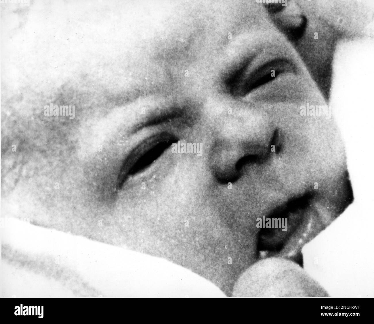 Louise Joy Brown, the world's first "test tube" fertilization baby, is ...