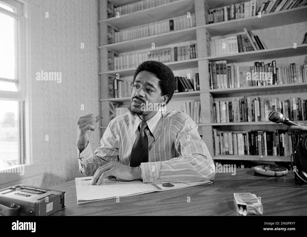 Black Panther leader Bobby Seale, who is running for mayor in Oakland ...