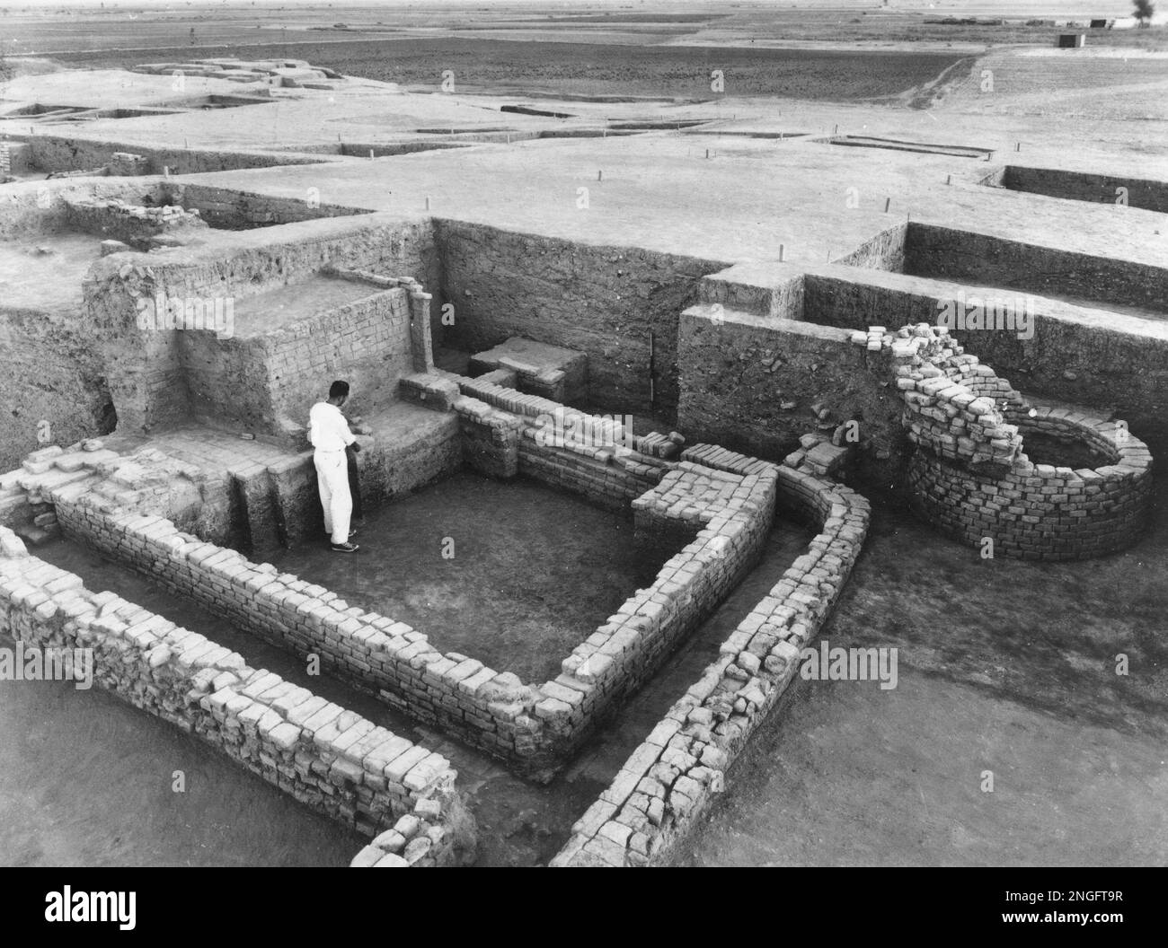 This is a general view of the well and drainage system on the excavated ...