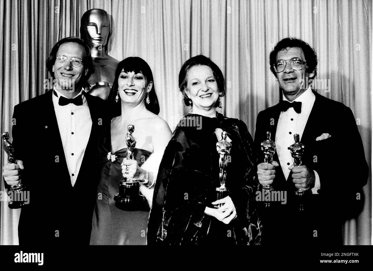 The top-winners of the 58th annual Academy Awards pose with their ...