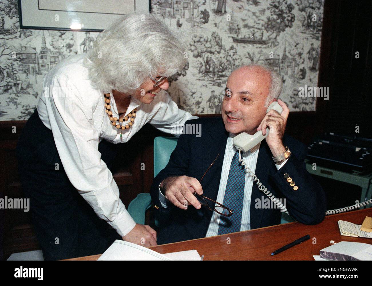 Nobel prizewinner Melvin Schwartz talks with well-wishers on the ...