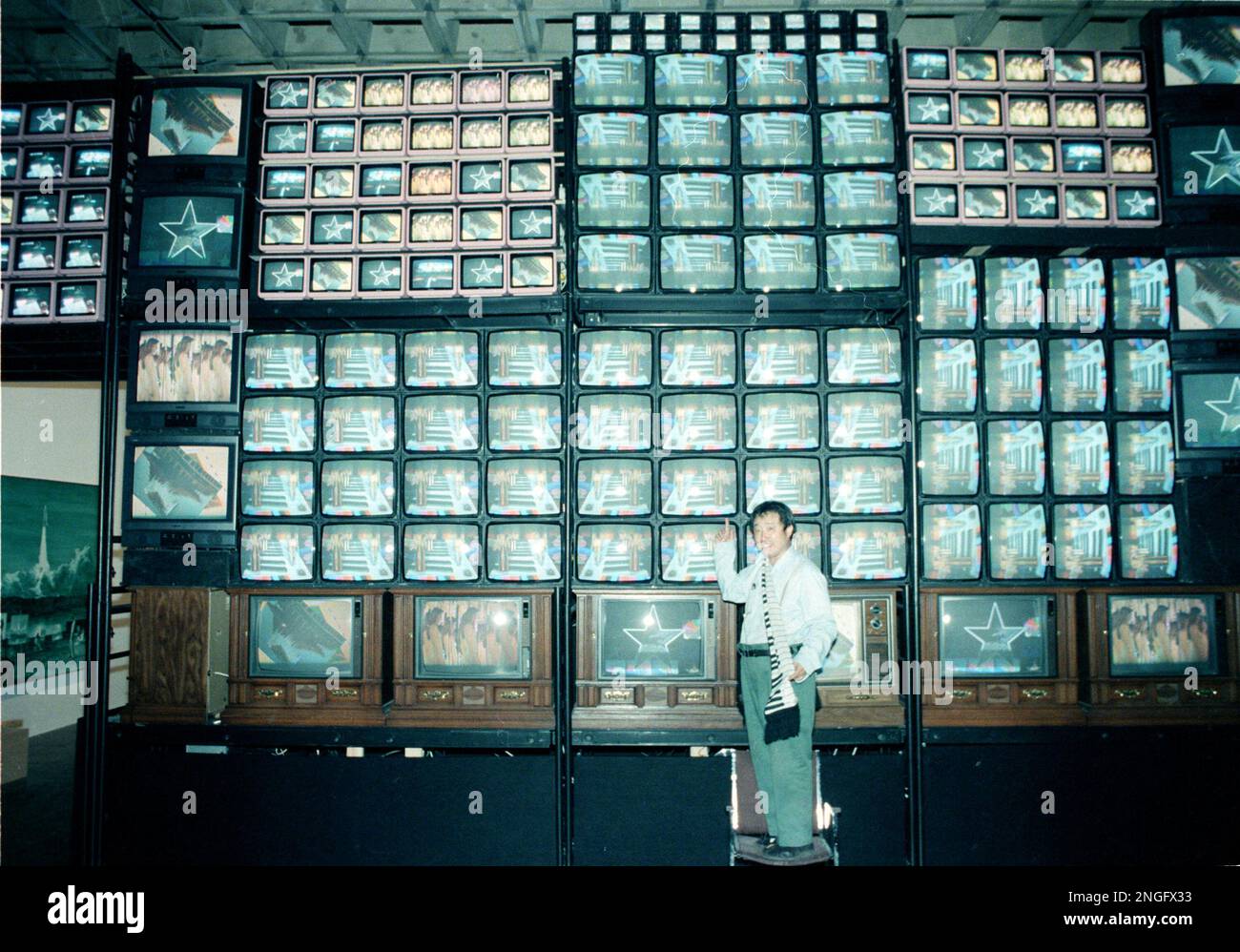 Korean-American artist Nam June Paik shows his video sculpture "Fin de ...