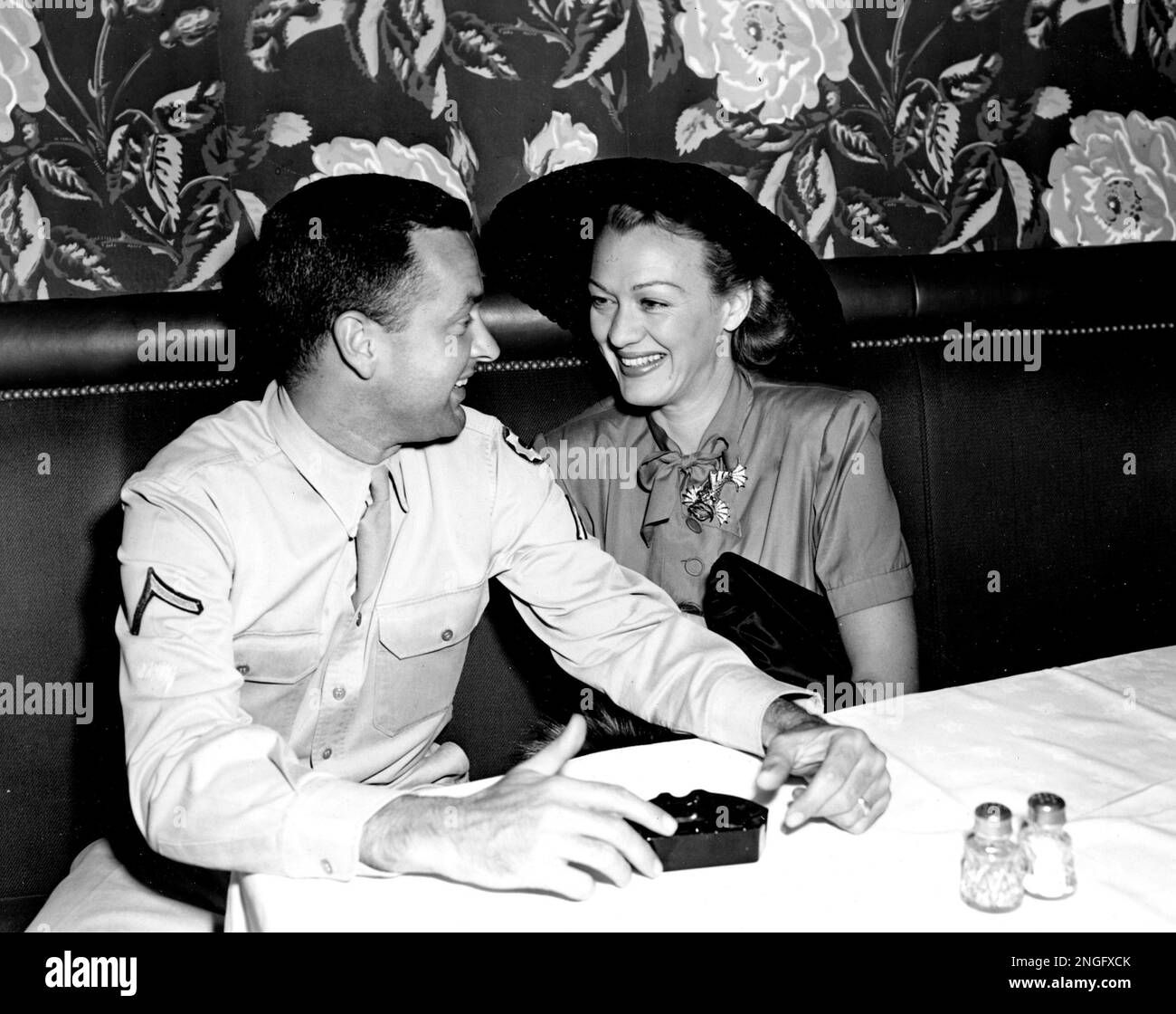 Comedienne and actress Eve Arden and her husband, Pfc. Ned Bergen, are ...