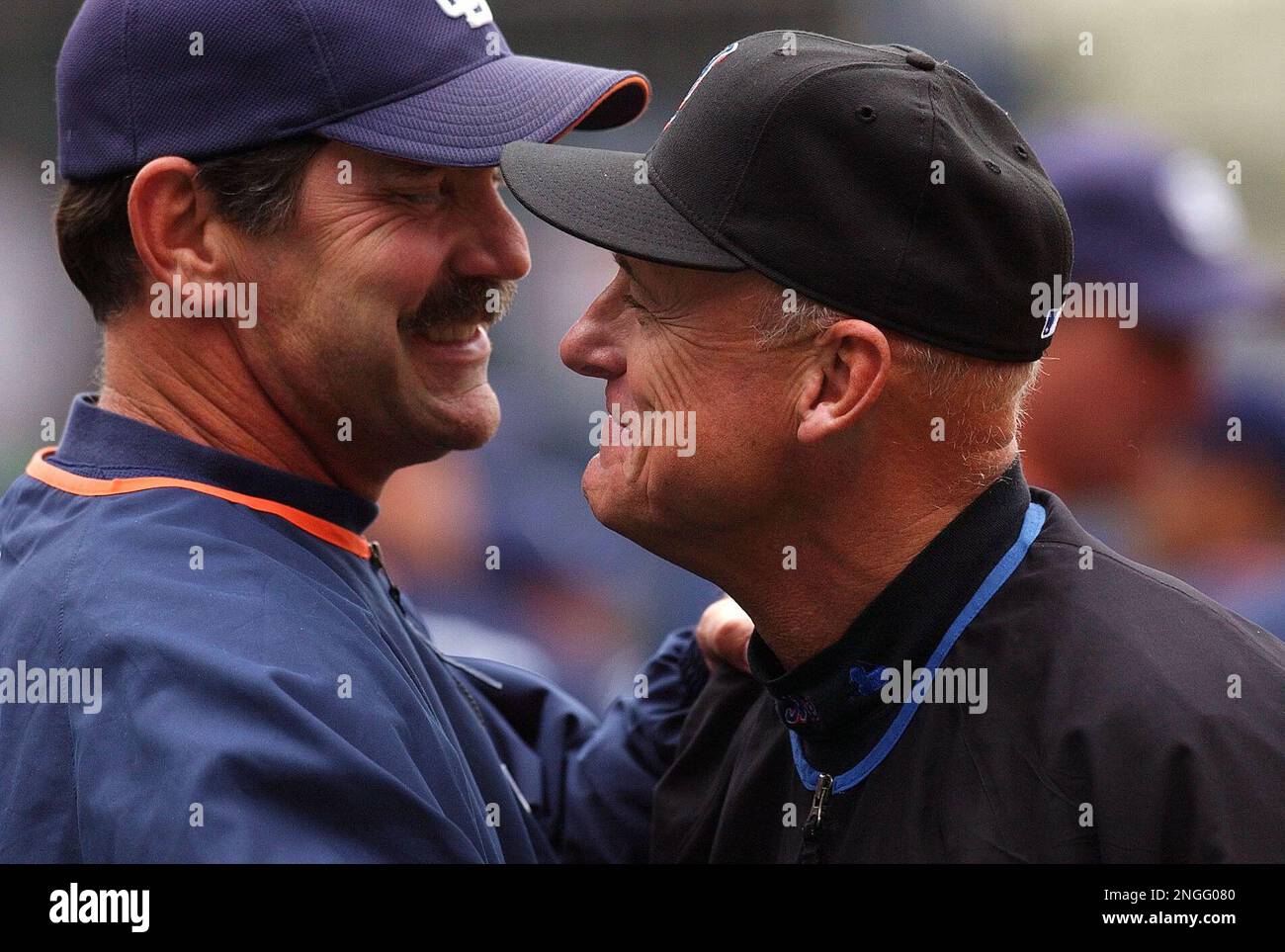 New York Mets manager Art Howe, right, jokes with San Diego Padres ...