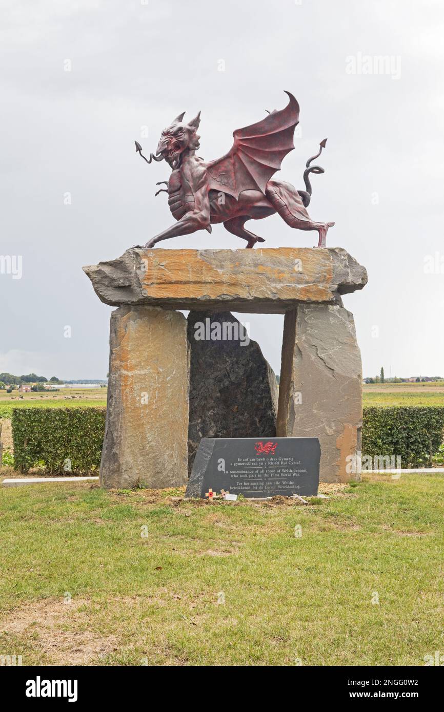 Welsh first world war memorial park hi-res stock photography and images ...