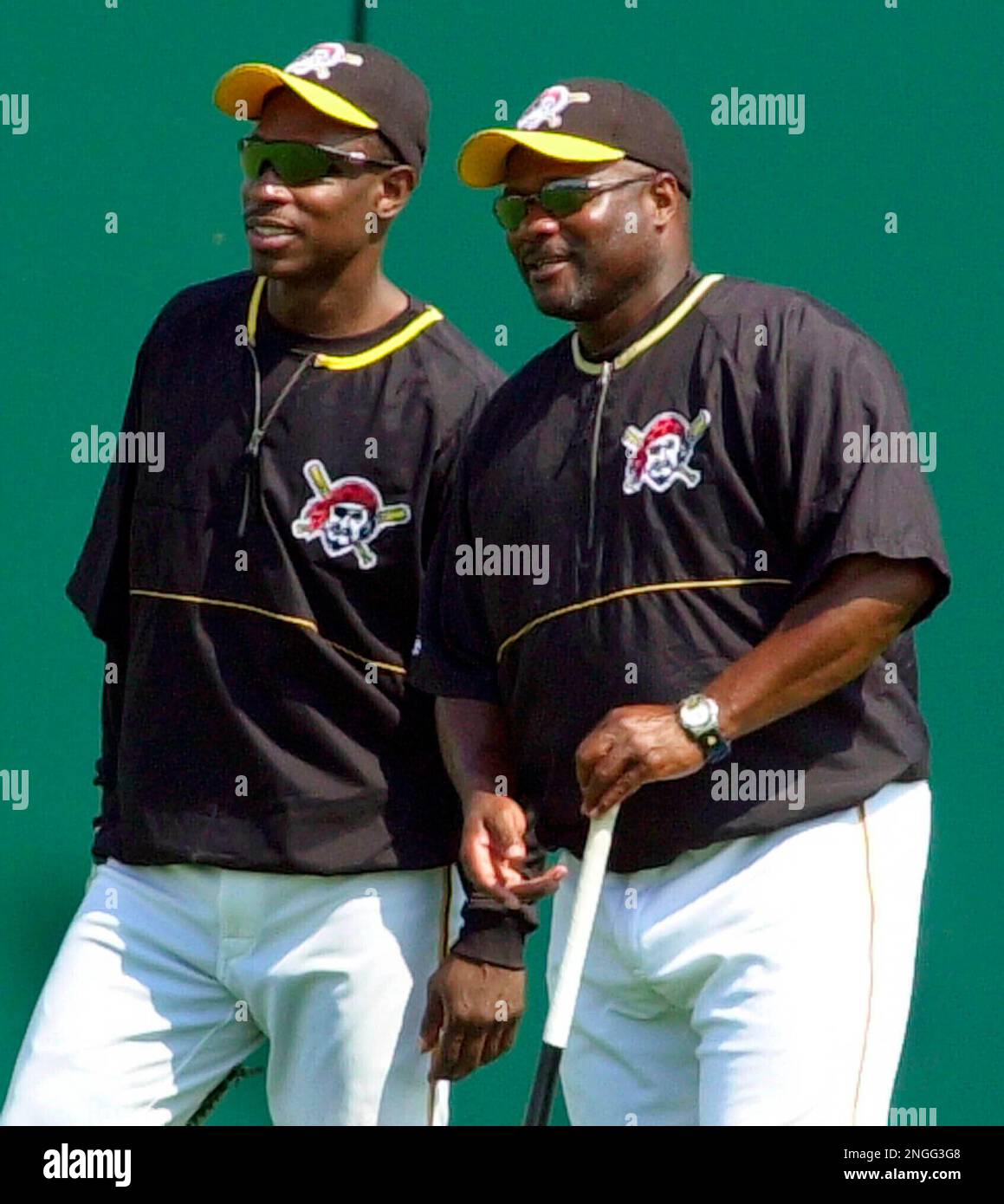 Pittsburgh Pirates manager Lloyd McClendon, right, stands in center ...