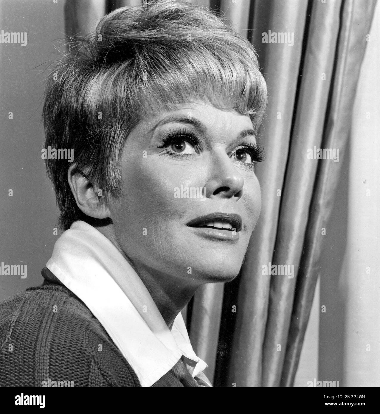 Actress Janis Paige is shown in her New York apartment on May 28, 1968 ...