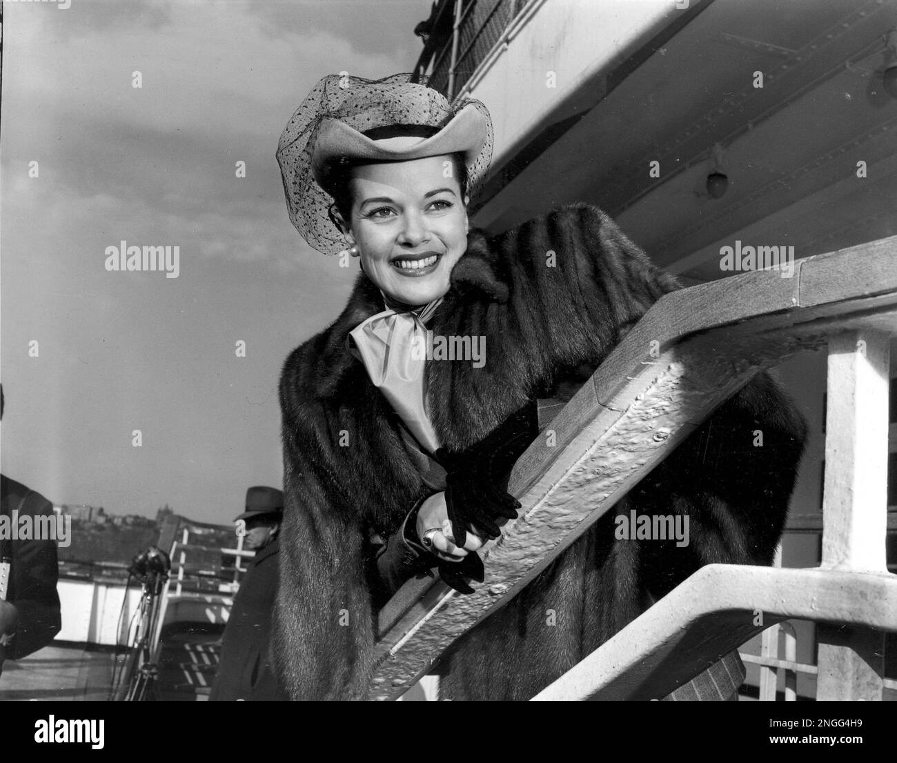 Actress Janis Paige arrives in New York aboard the liner Queen ...