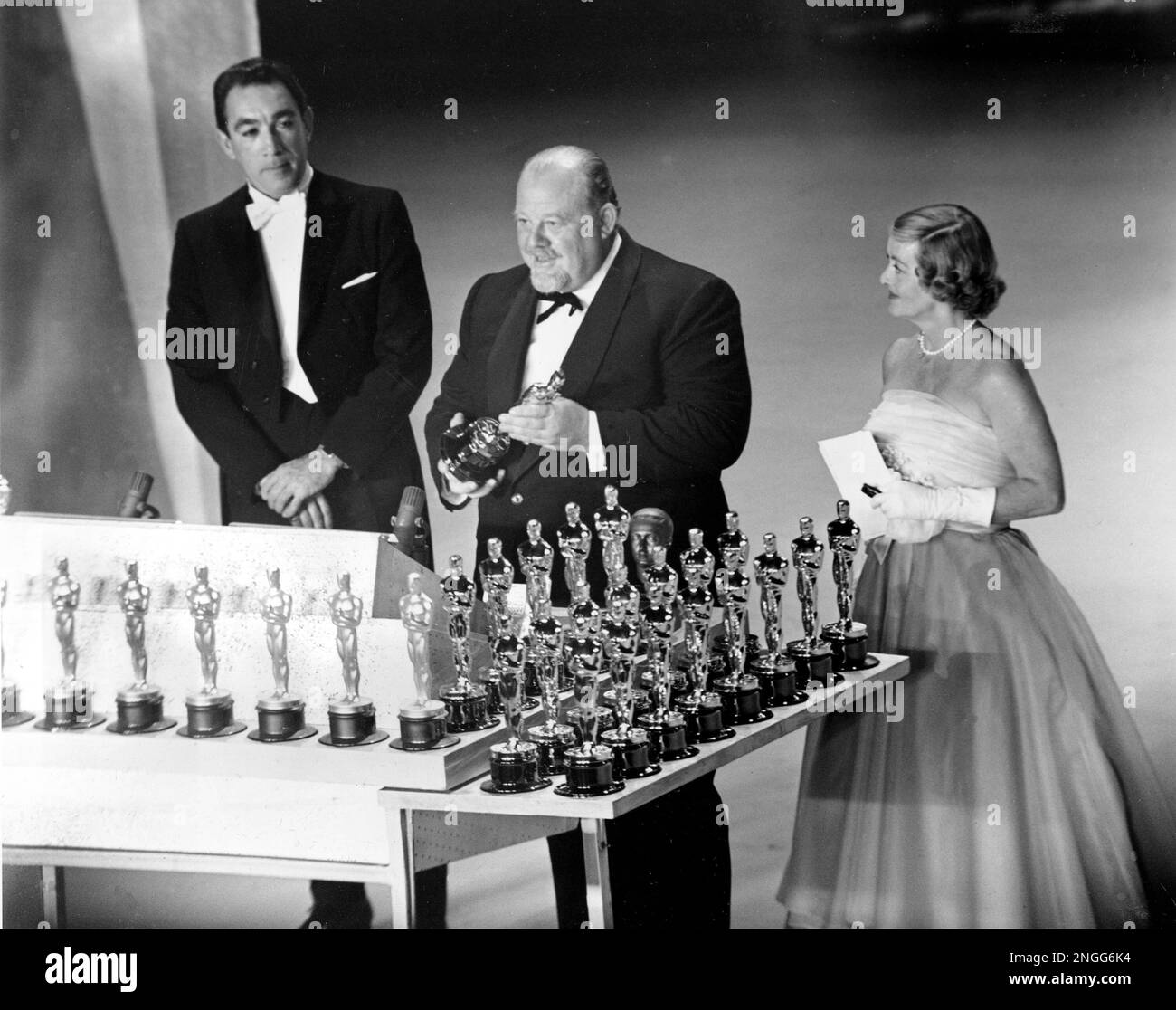 Actor Burl Ives accepts his Oscar at the 31st Academy Awards ceremony ...