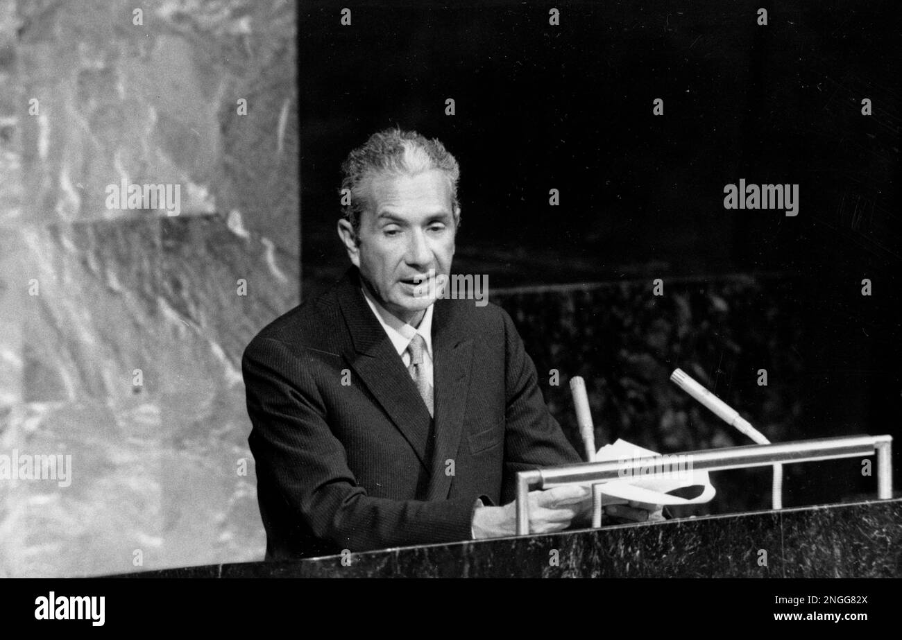 Italian Foreign Minister Aldo Moro addresses the United Nations General ...
