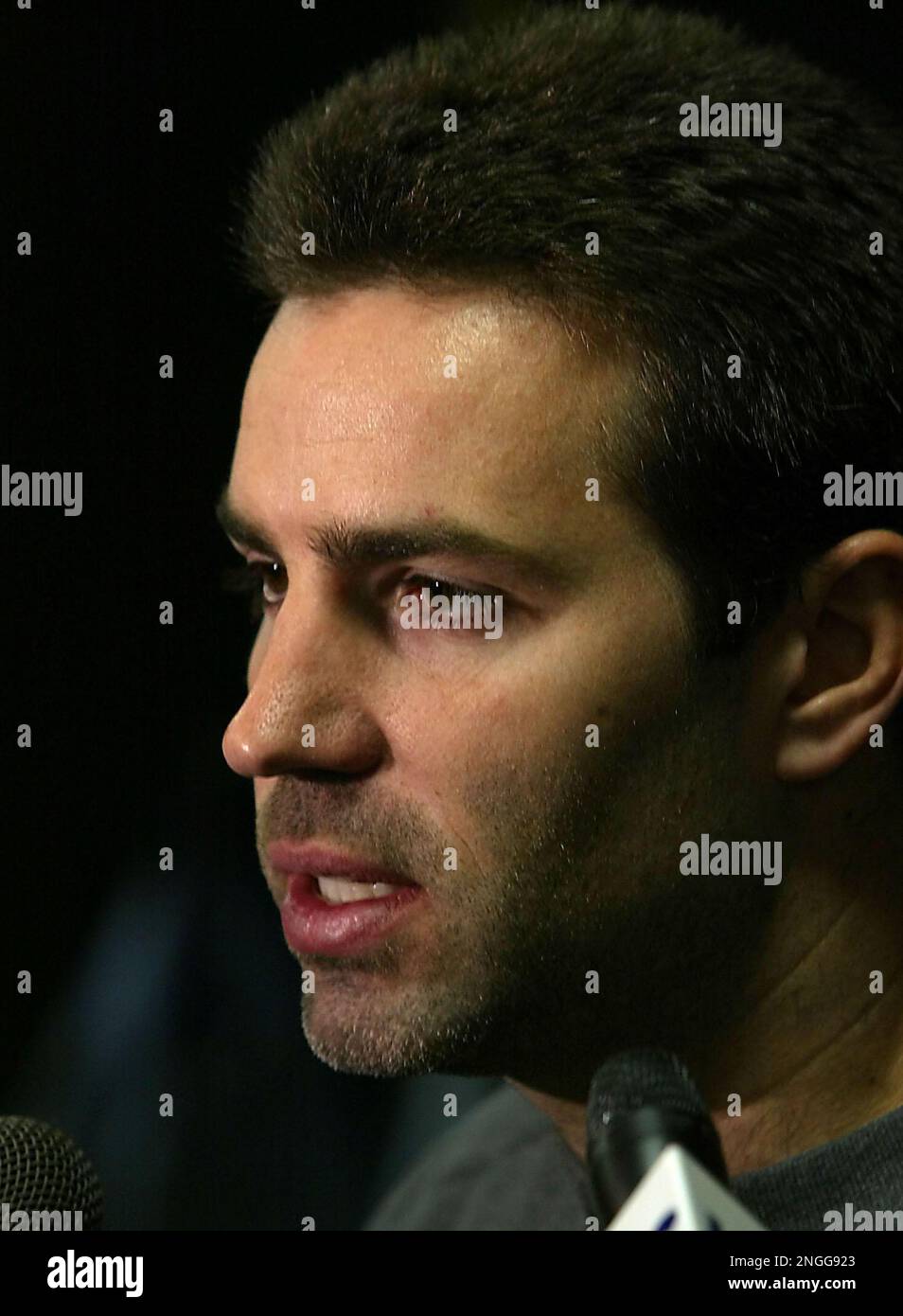 St. Louis Rams quarterback Kurt Warner speaks with the media Wednesday ...