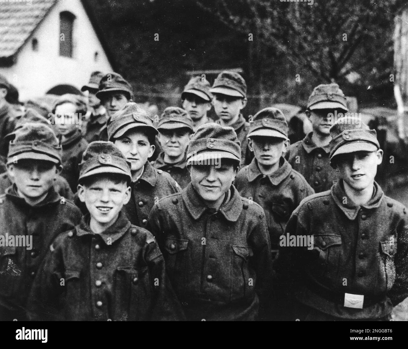 This photo shows a group of 12 to 16 year old German boys wearing uniforms of the "Deutscher ...