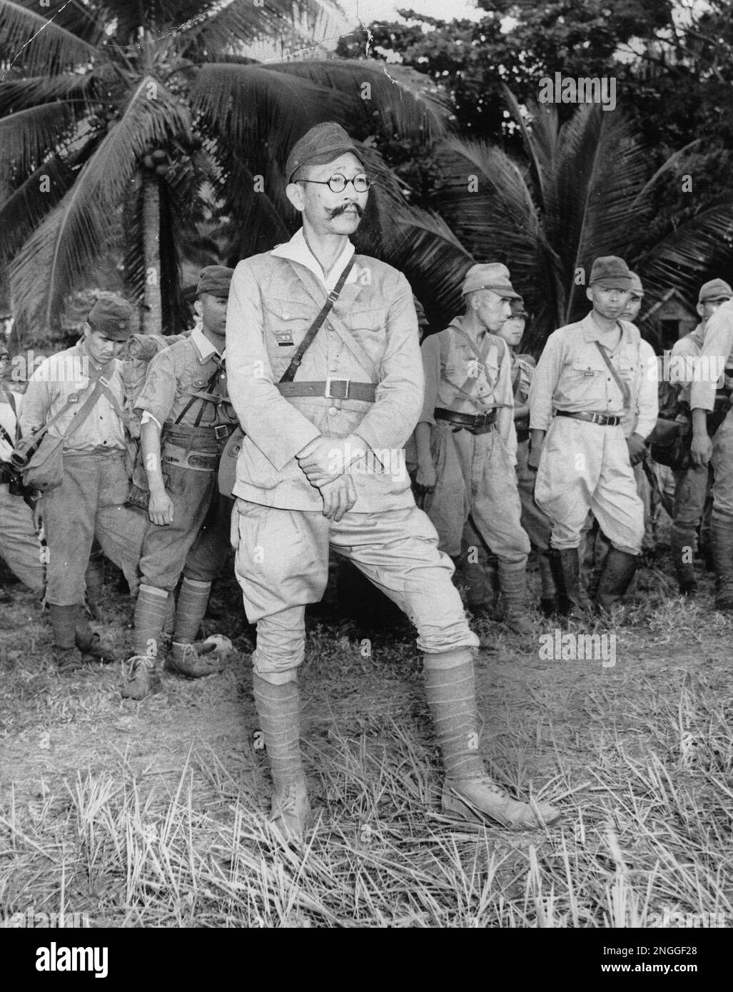A Japanese unit surrenders to the U.S. Army Americal Division on Cebu ...