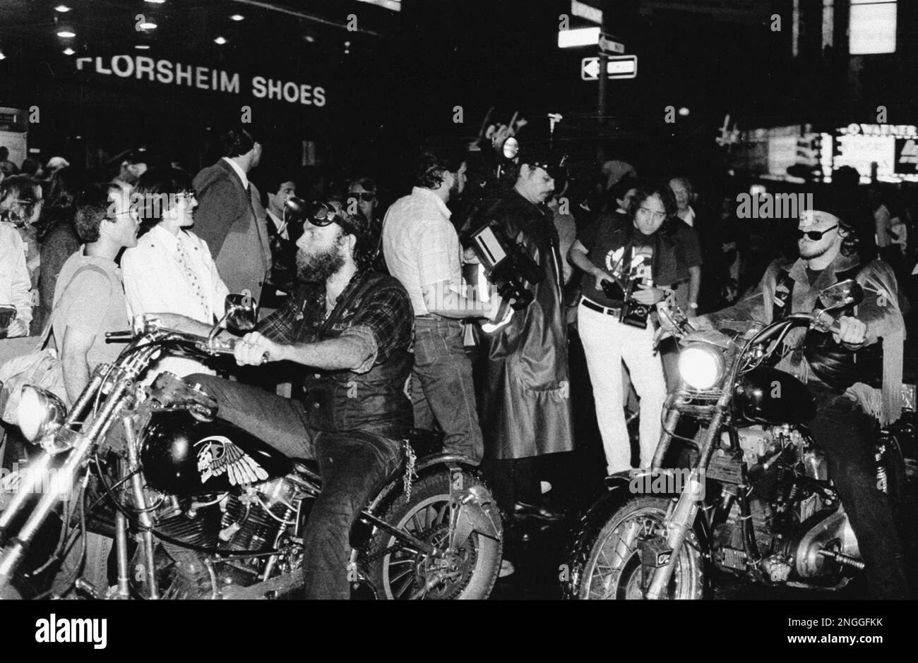 Members of the Hell's Angels motorcycle clan arrive for the premiere of ...