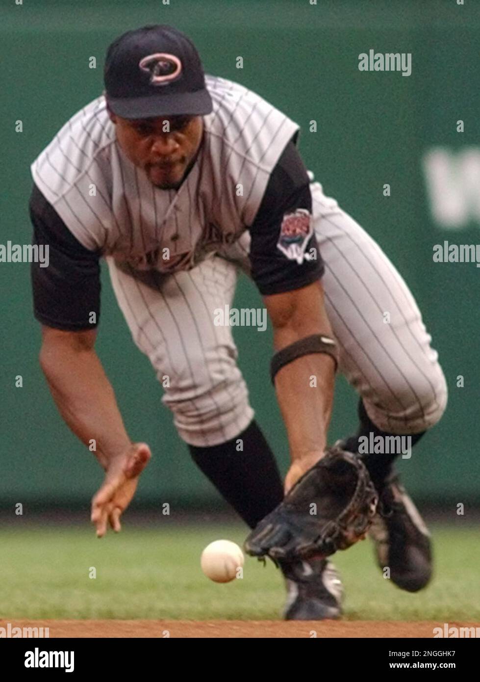 Arizona Diamondbacks' second baseman Junior Spivey fields a ball hit by ...