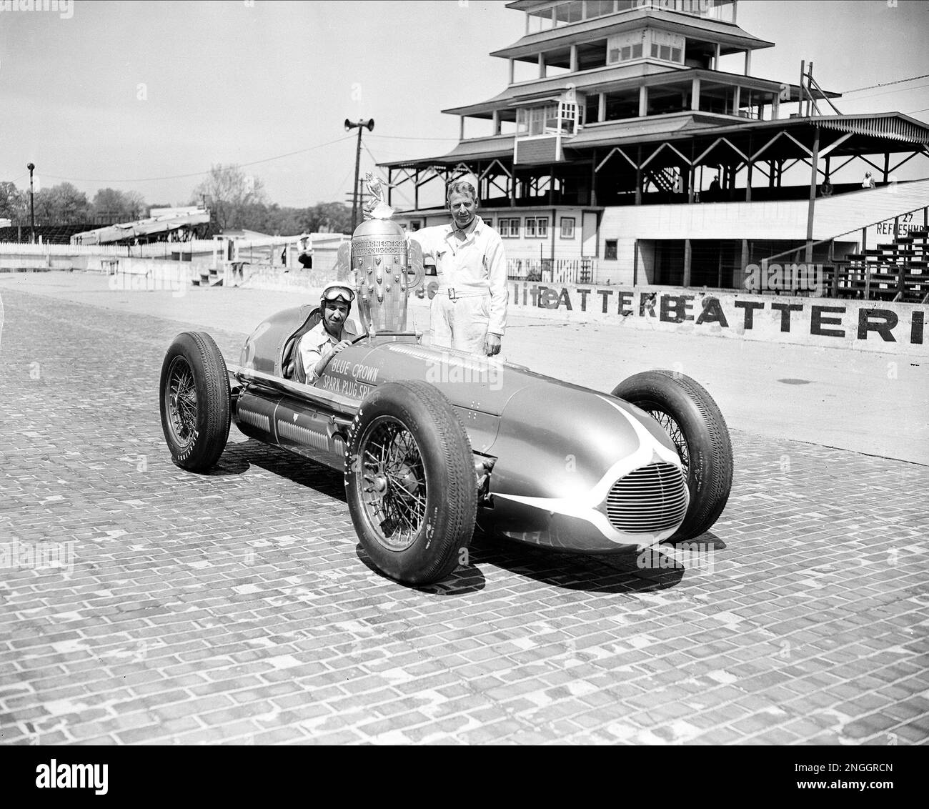 Mauri Rose, South Bend., Ind., is shown on the Brickyard in his Blue ...