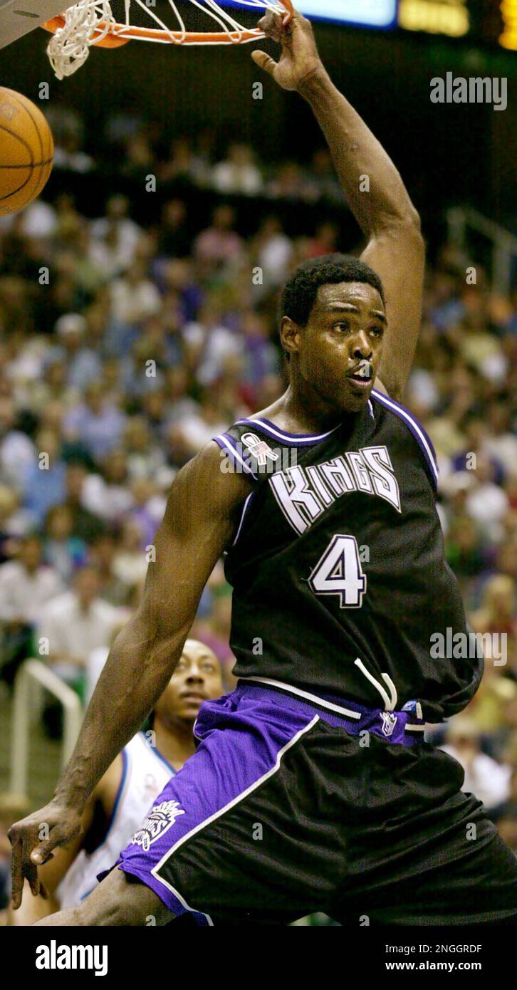 Sacramento Kings forward Chris Webber slams one in backwards during the ...