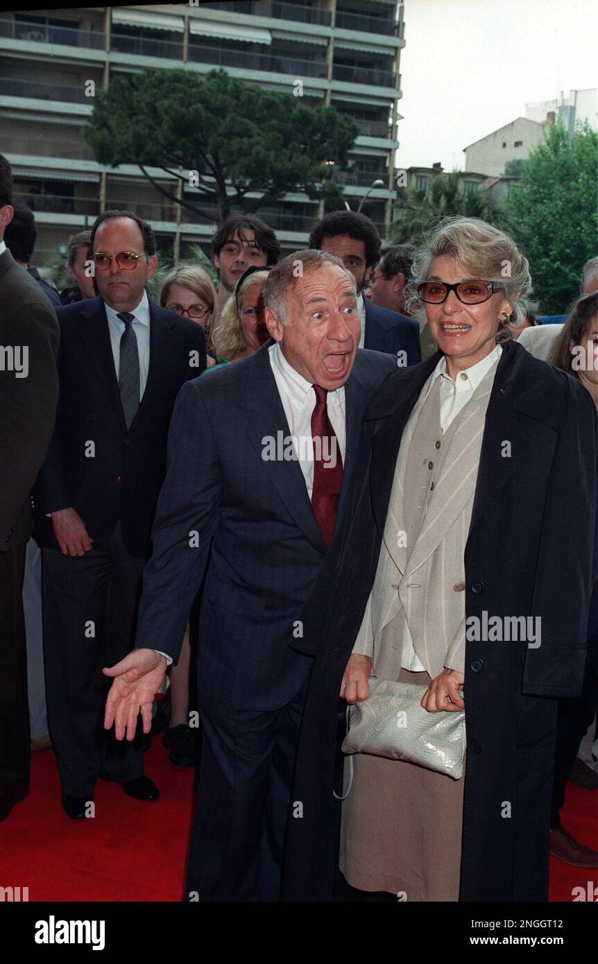 Director-actor Mel Brooks jokes as he arrives with his wife, actress ...