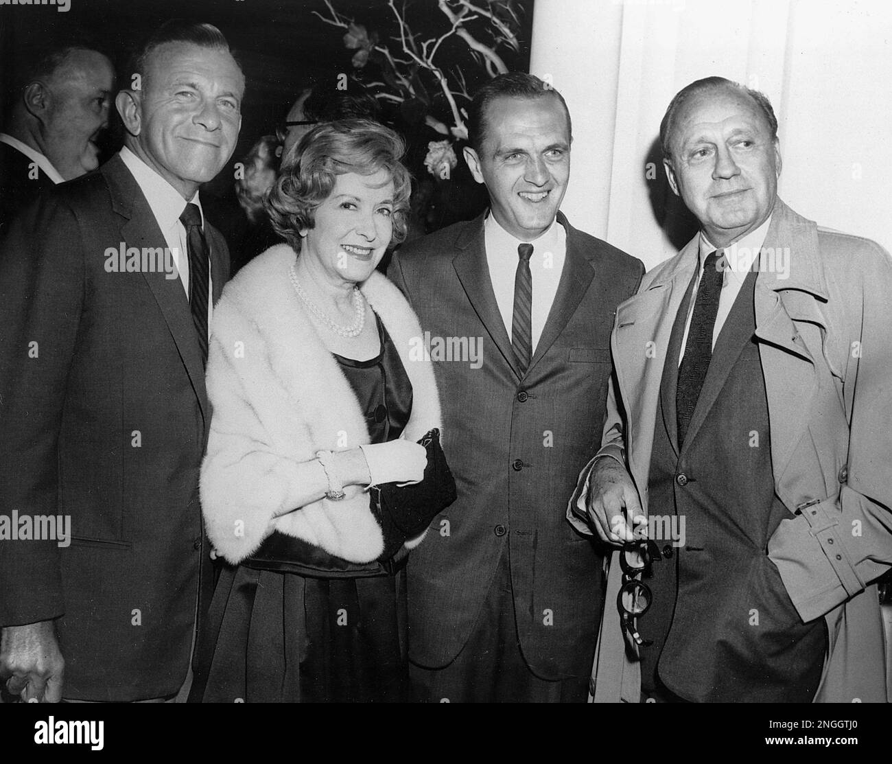 Comedians George Burns, left, his wife, comedienne Gracie Allen, Bob Newhart and Jack Benny, far ...