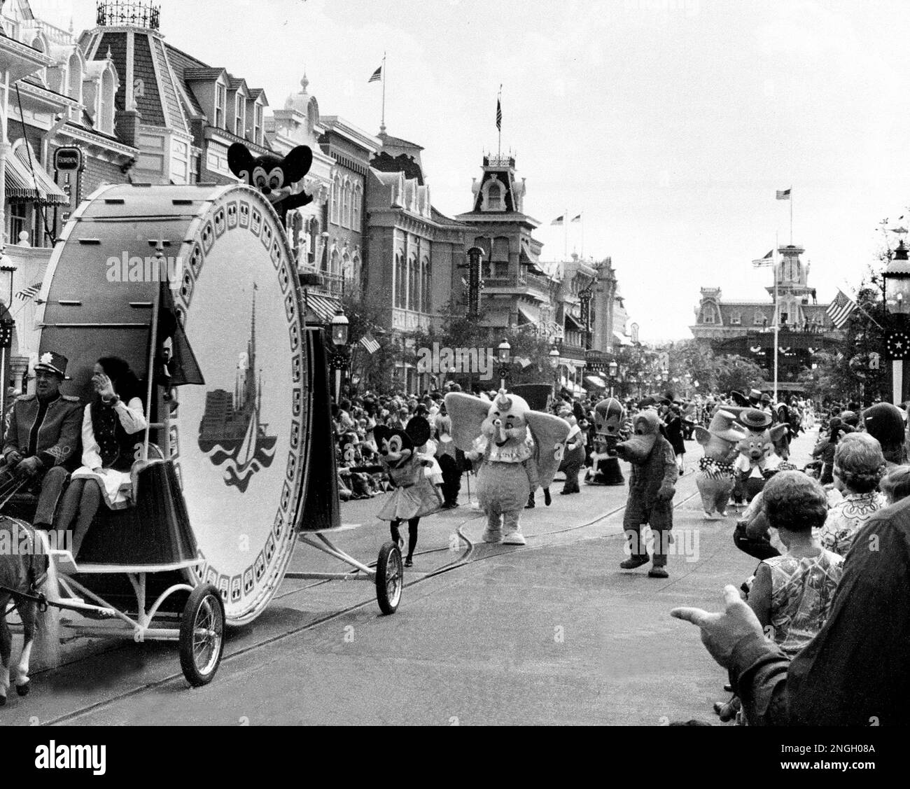 Walt Disney World has its grand opening dedication ceremony with a ...