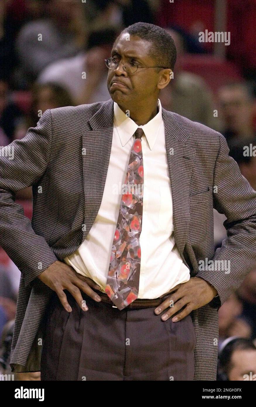 Chicago Bulls head coach Bill Cartwright looks toward his bench as his ...
