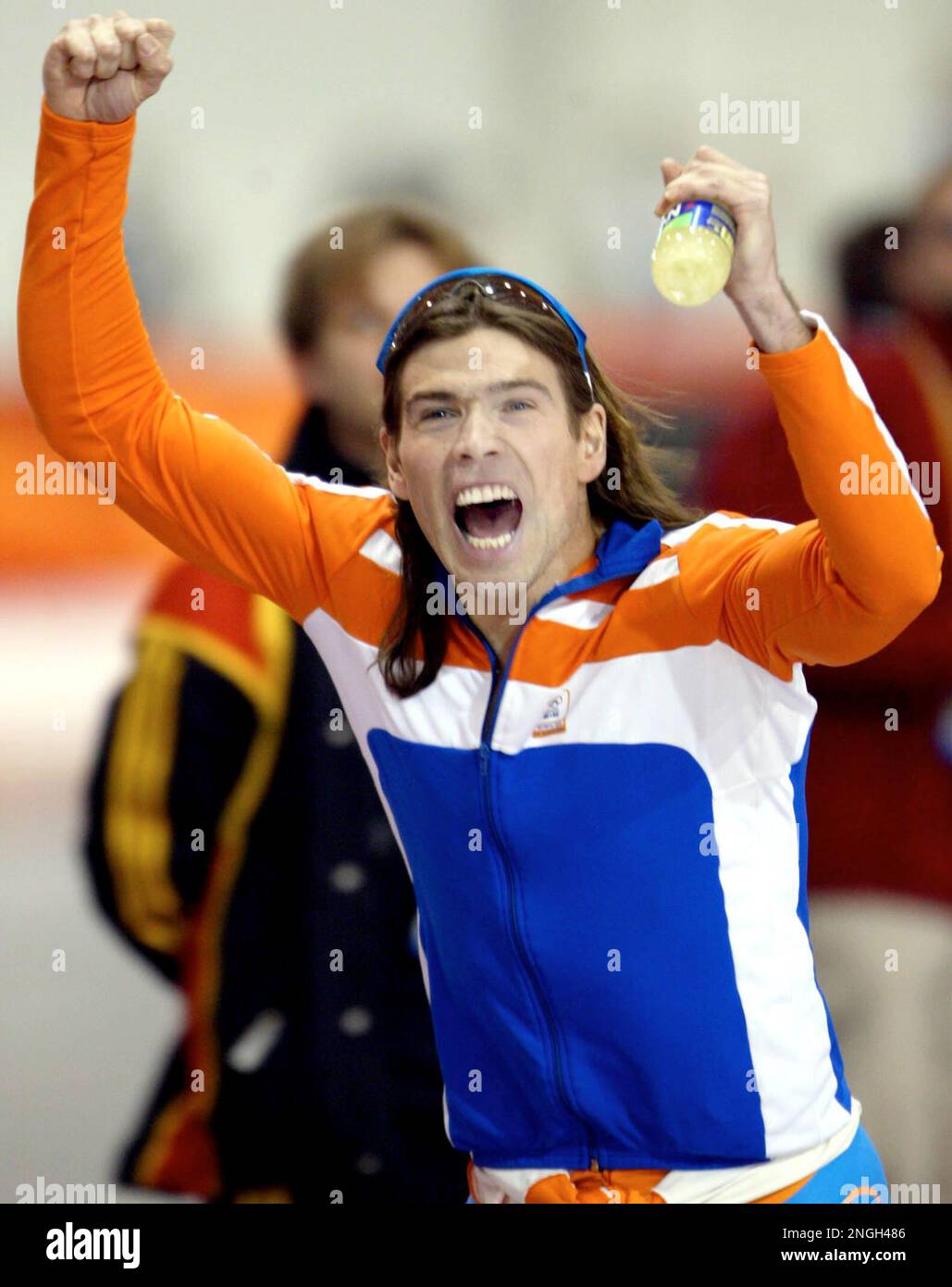 Netherlands' Gerard Van Velde celebrates his world record victory ...