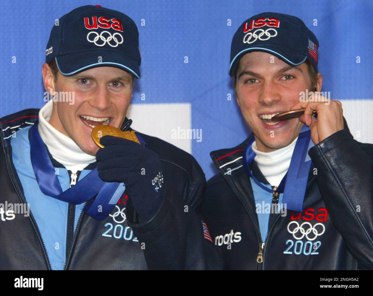 The two American medalists in the men's 500m speedskating, gold ...