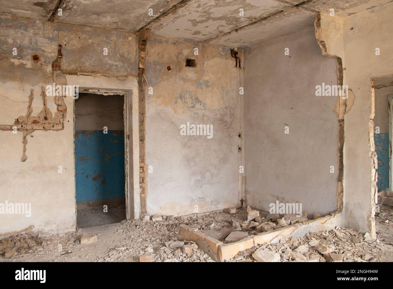 old abandoned unfinished building, abandoned house Stock Photo - Alamy
