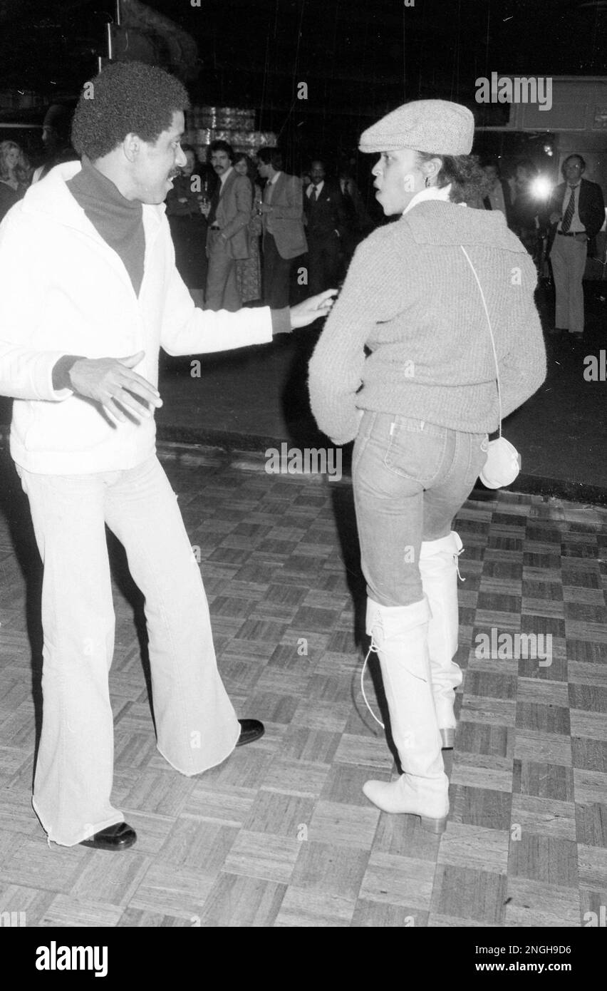 Actor-comedian Richard Pryor and his wife Deborah dance at Studio 54 in ...