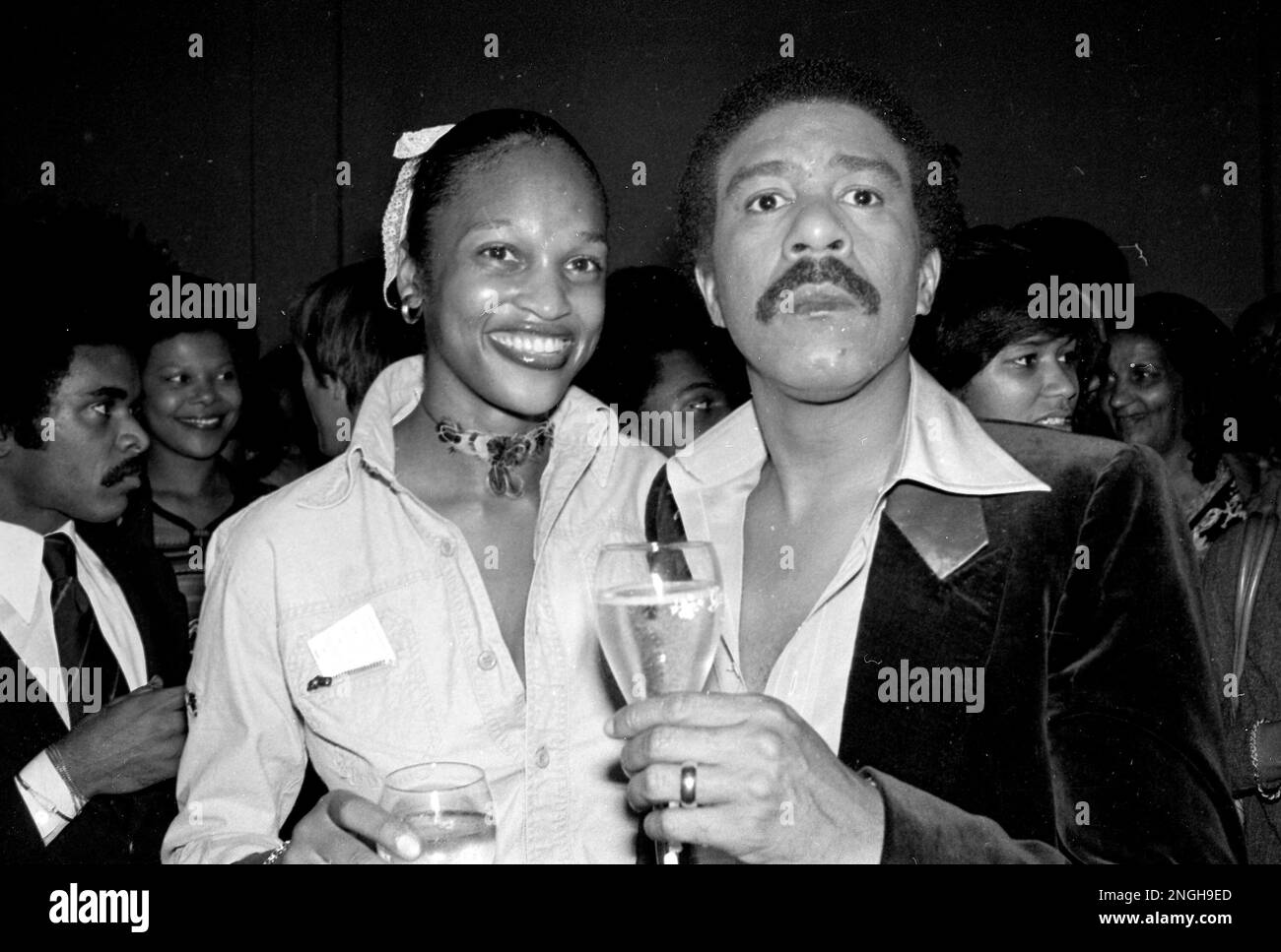 Newlyweds Richard Pryor and Deborah McGuire join a reception for the ...