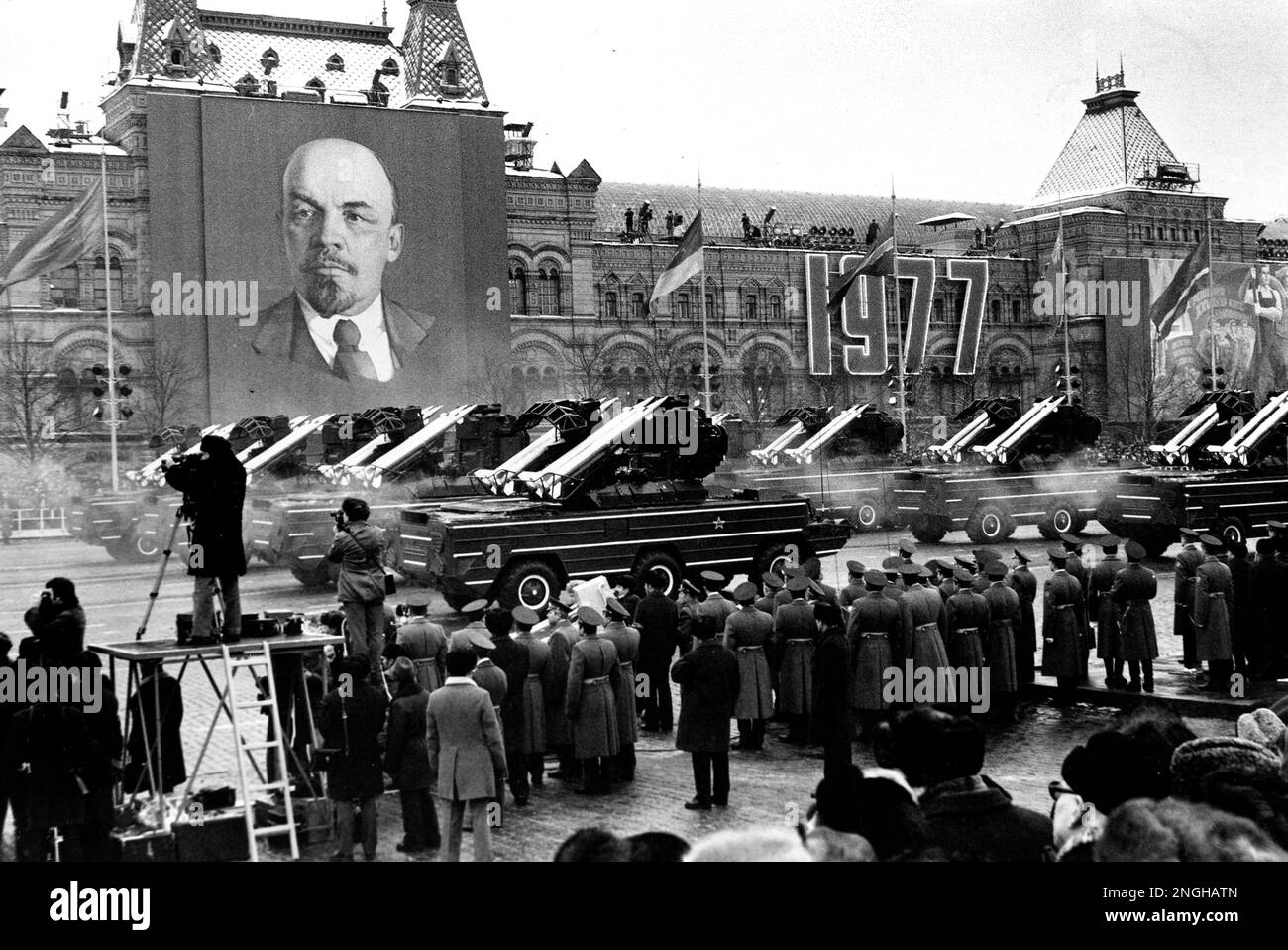 Soviet SA-8 Gecko surface-to-air missiles roll through Red Square past ...