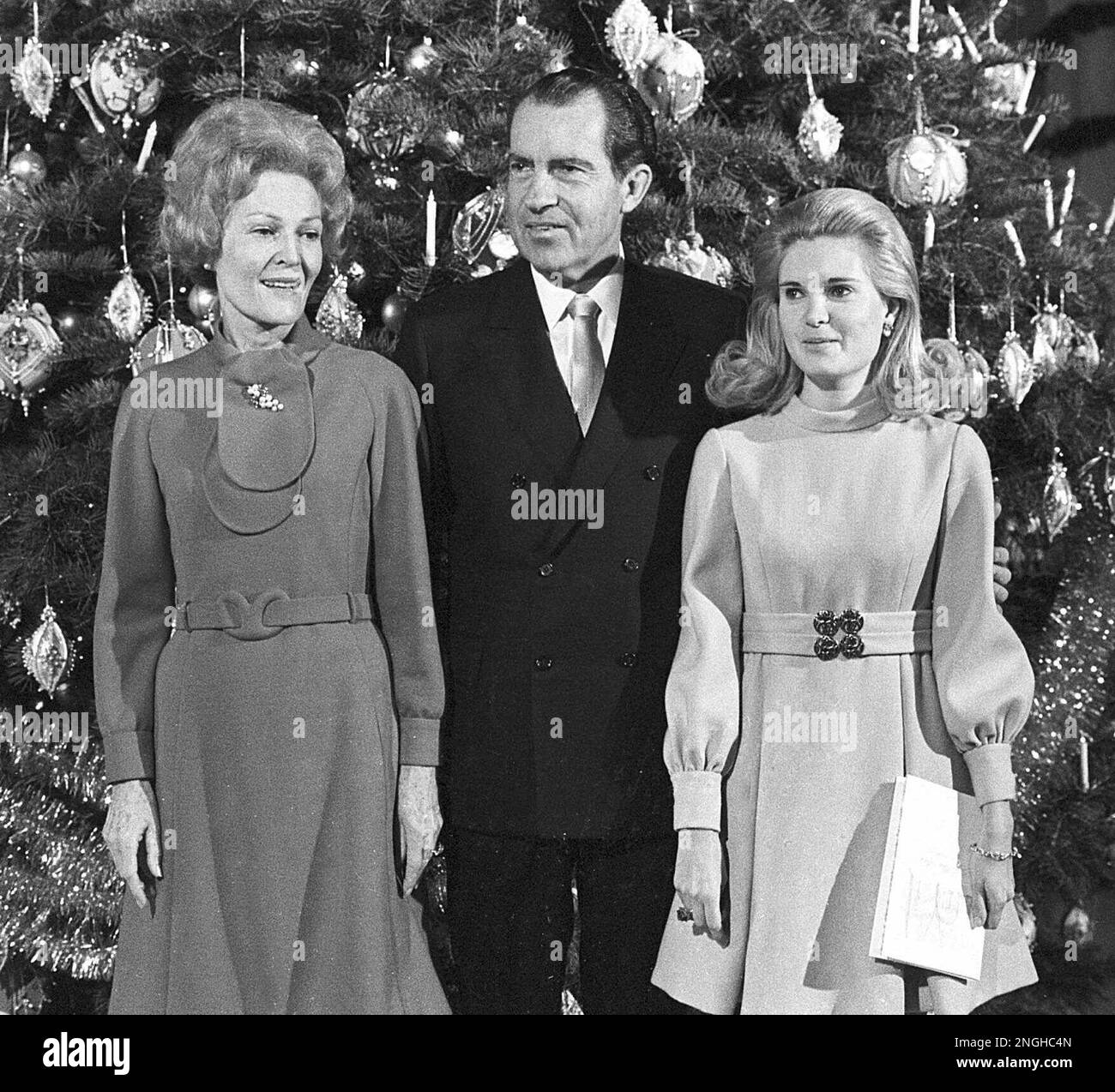 U.S. President Richard Nixon, first lady Pat Nixon and their daughter ...