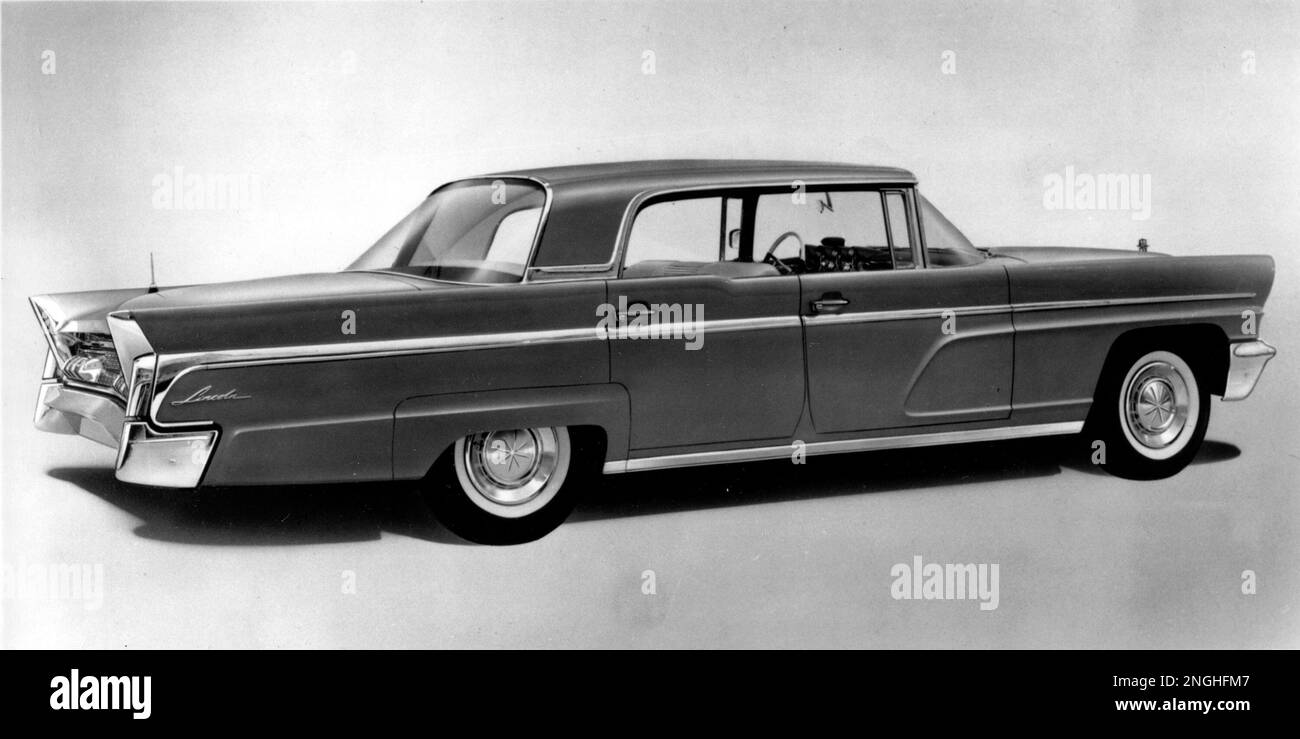 The 1960 Lincoln Continental four-door landau, featuring a Hotchkiss ...