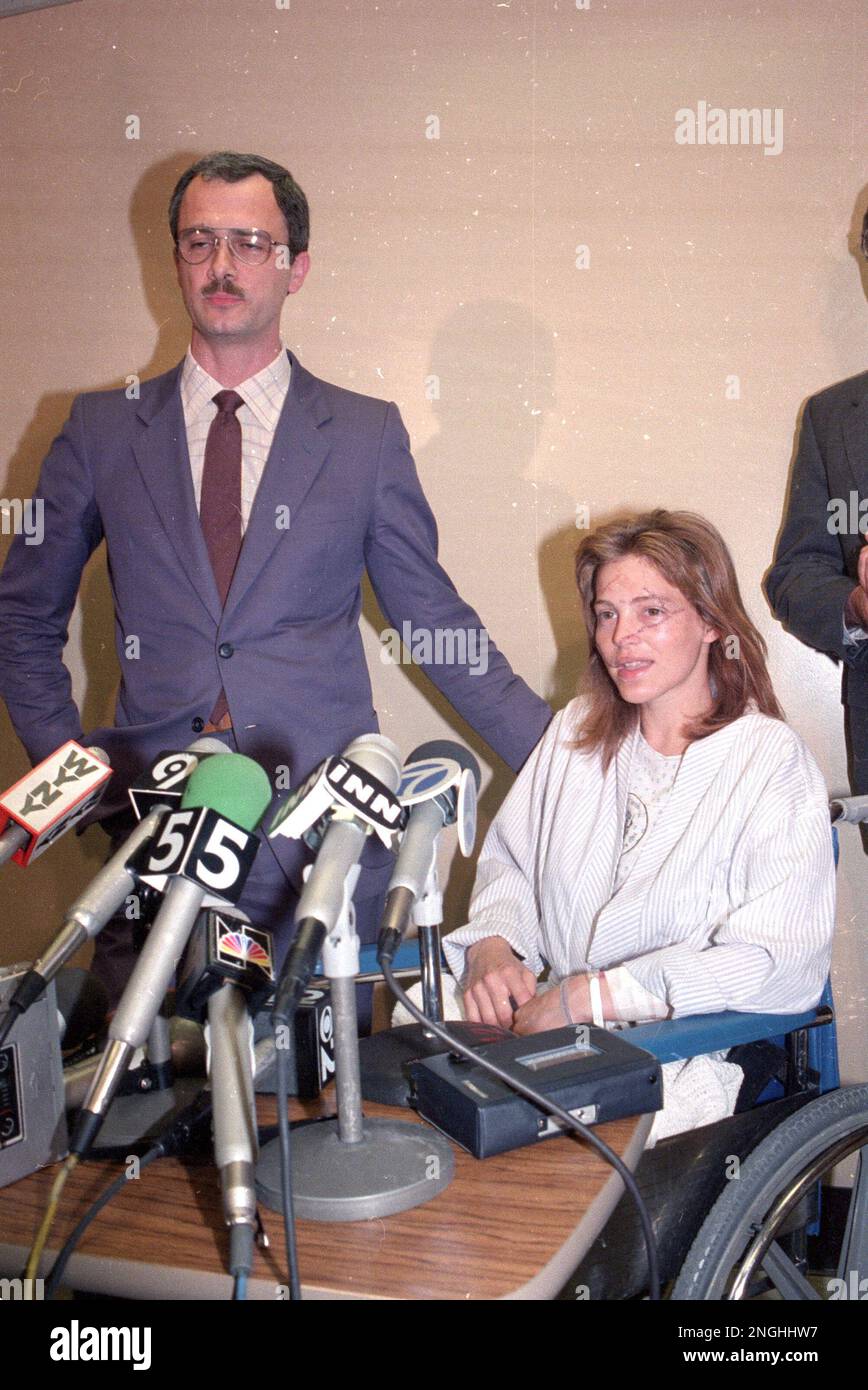 Fashion model Marla Hanson, whose face was slashed by two attackers ...