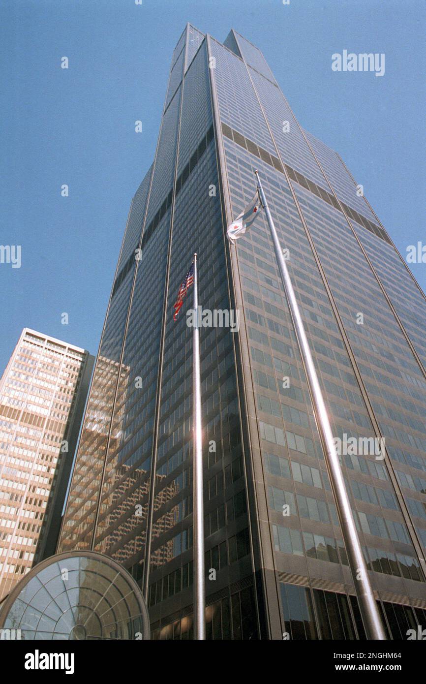 The Sears Tower, the world's tallest building and corporate ...
