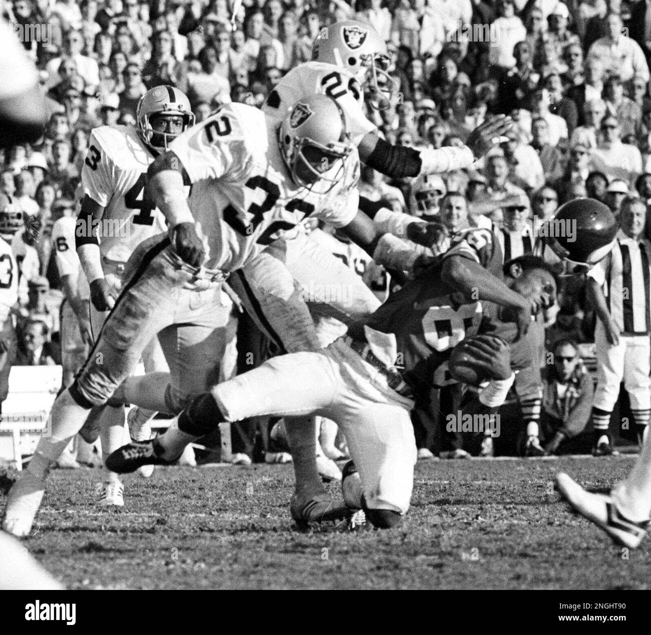 Minnesota Vikings wide receiver Sammy White loses his helmet Jan. 9 ...