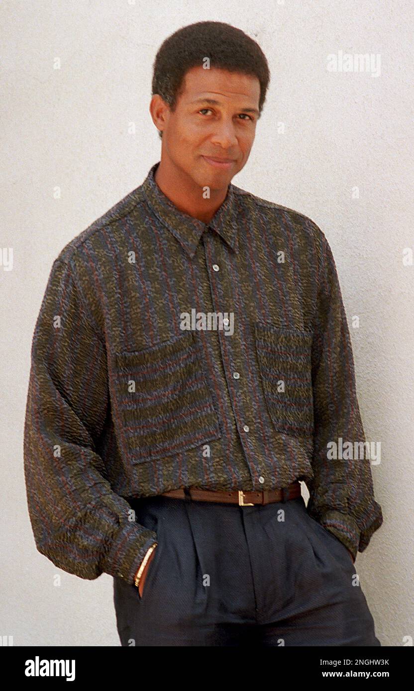 Actor Michael Warren poses in Beverly Hills, Calif., in July 1988. (AP ...