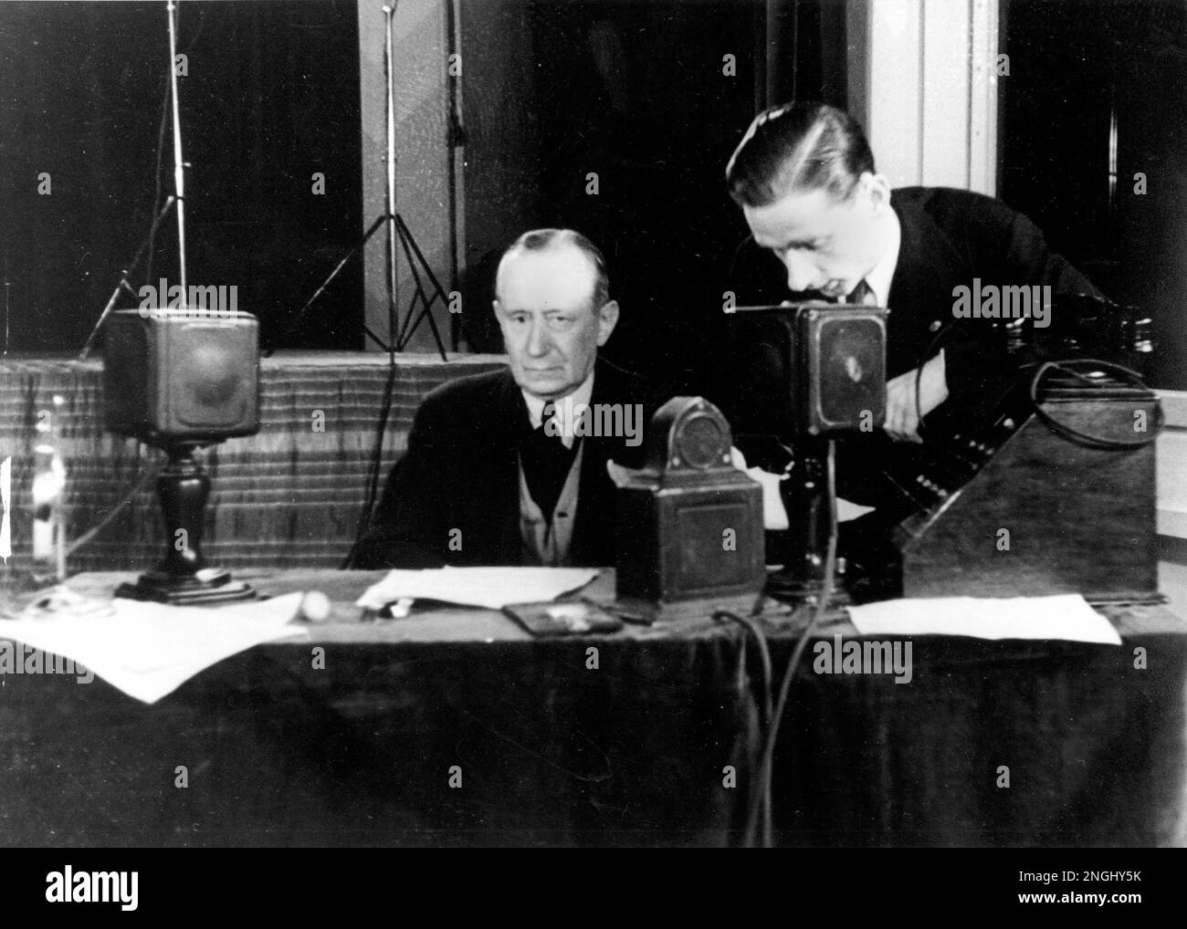 Sen. Guglielmo Marconi, left, makes his shortwave broadcasts to the ...