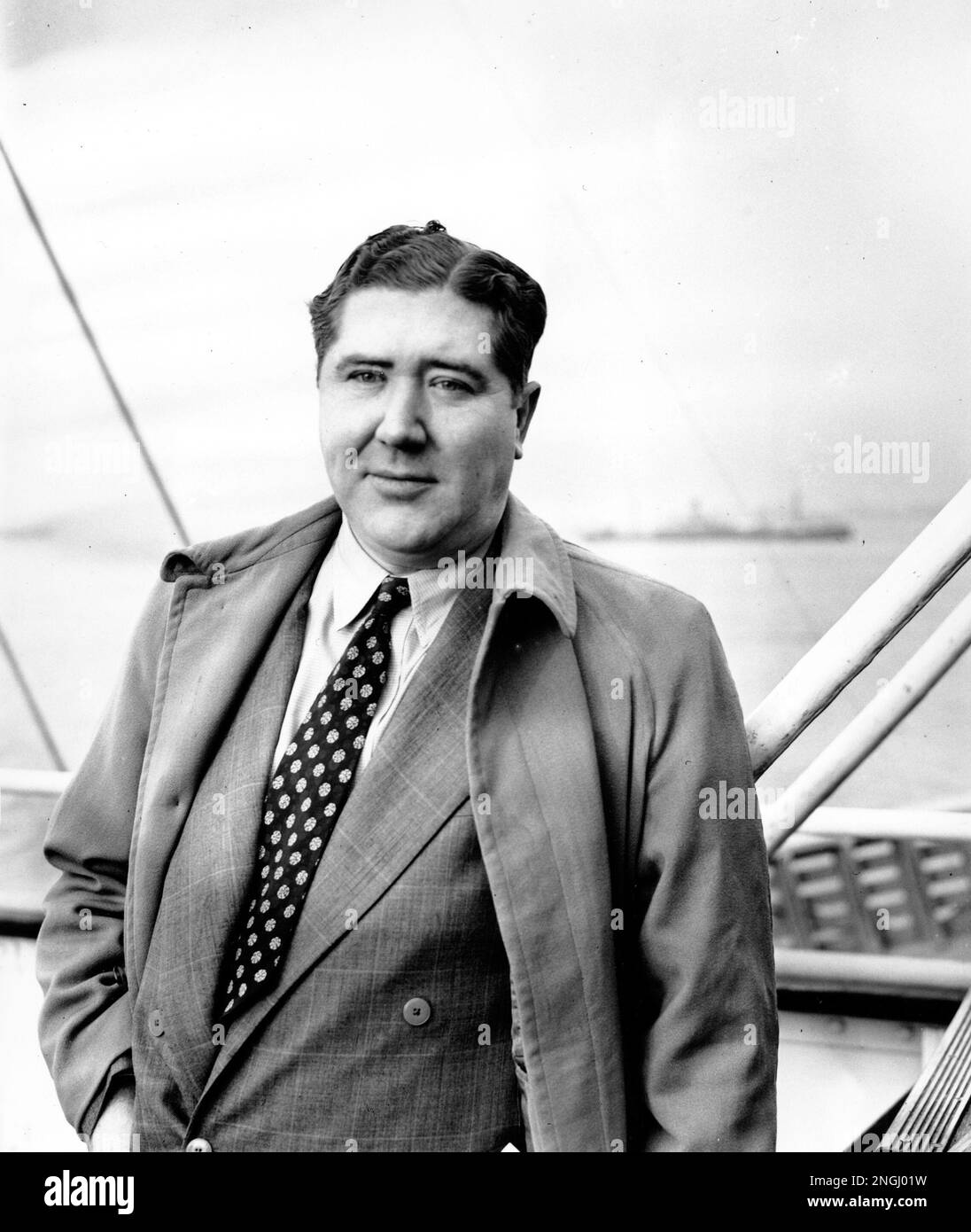 Writer Quentin Reynolds arrives from Lisbon, Portugal to Jersey City ...