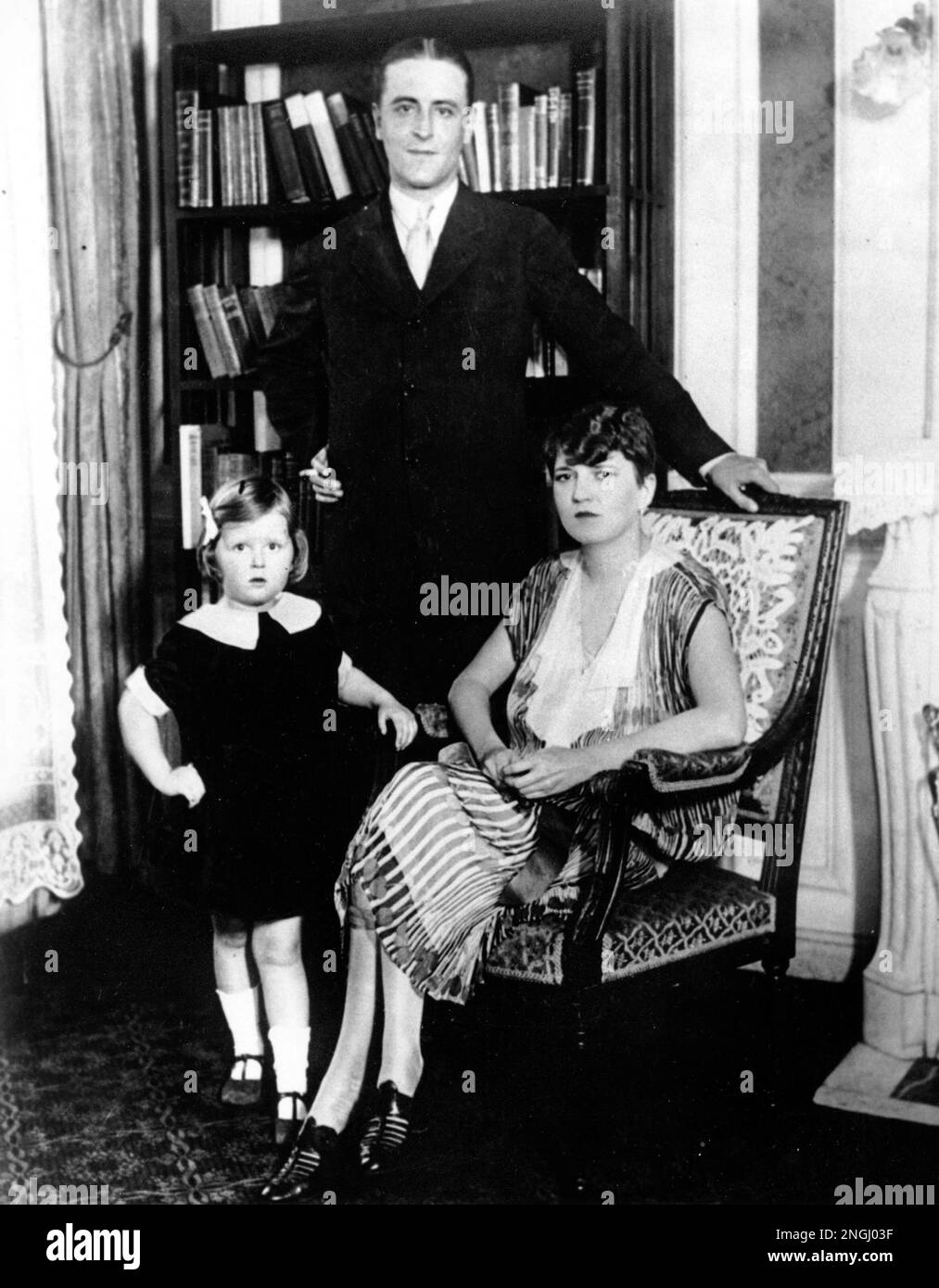 Author Francis Scott Key Fitzgerald poses with his wife Zelda Sayre and ...