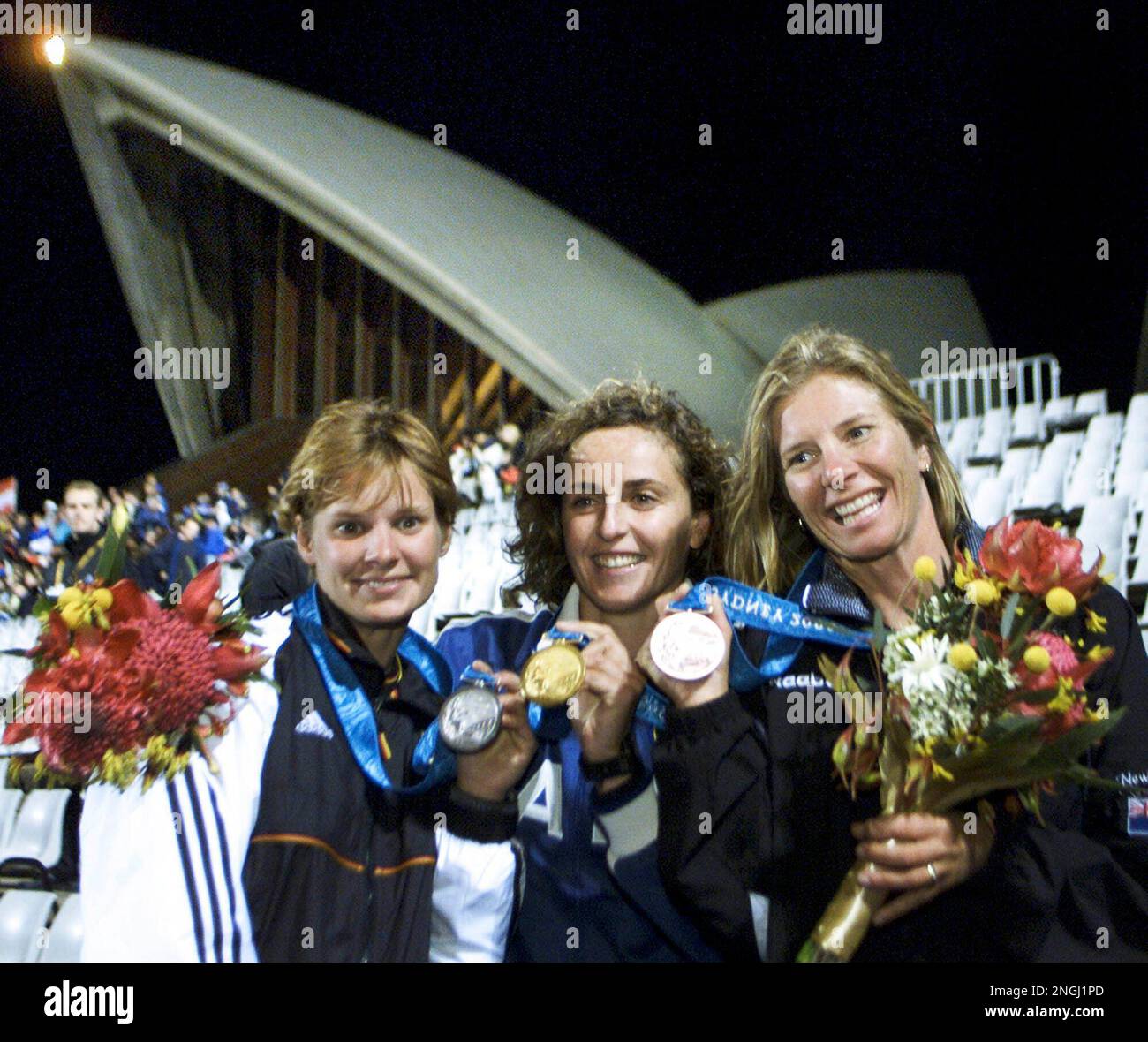 The medal winners of the Olympic Women's Mistral with the Opera House ...